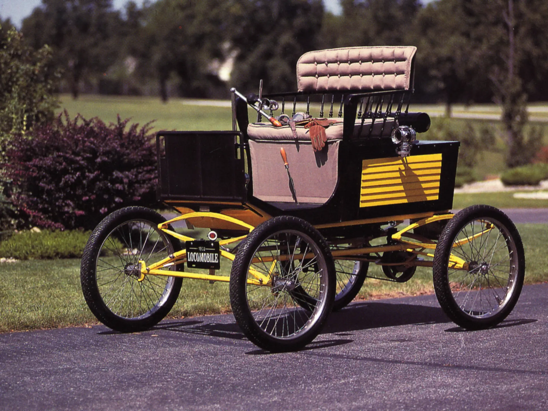 1900 Locomobile Steam Runabout | S. Ray Miller Collection | RM Sotheby's