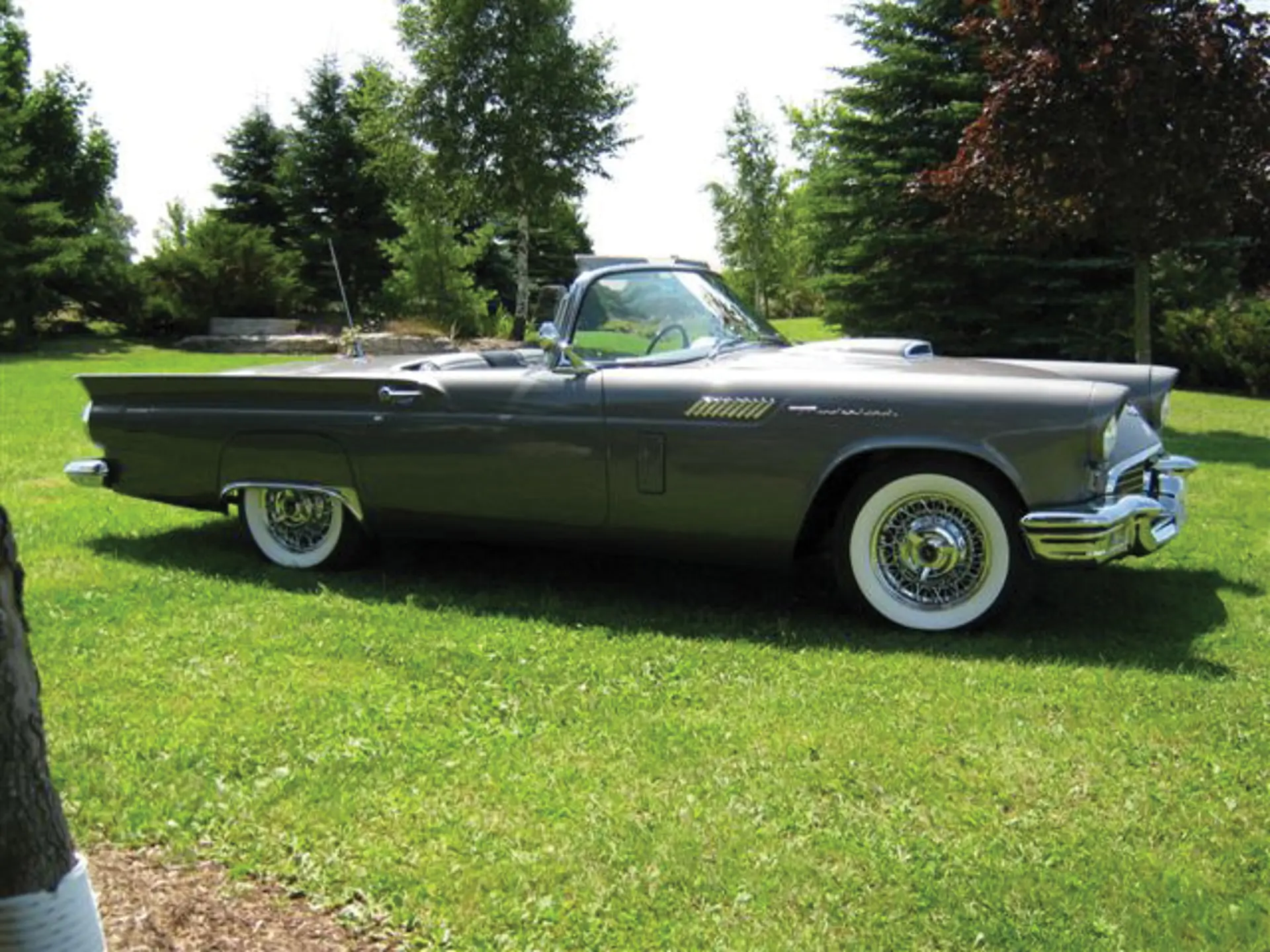 1957 Ford T-Bird Hard Top Convertible | Online Auction | RM Sotheby's