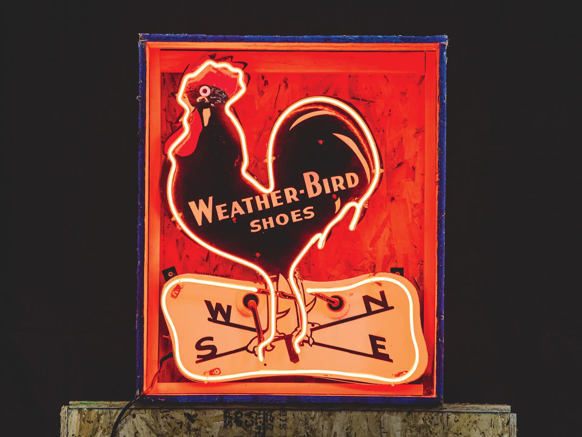 Weather Bird Shoes Neon Sign | Auburn Spring 2019 | RM Sotheby's
