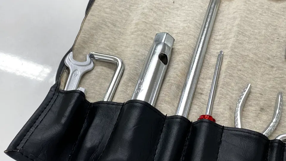 Porsche 911 Type 993 Tool Kit | The White Collection | Online | RM ...