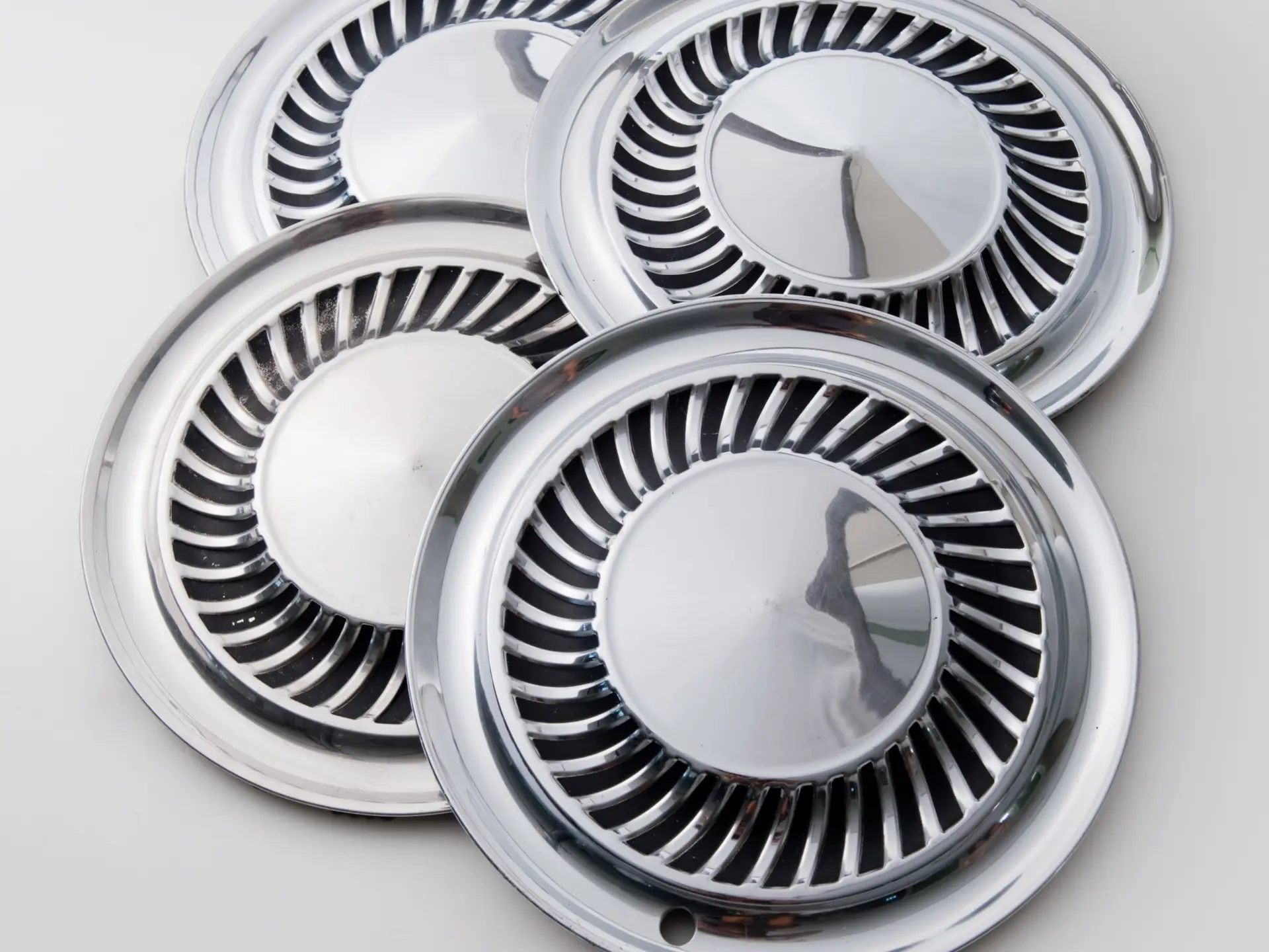 Mercury Hubcaps | Vintage Motor Cars of Hershey 2009 | RM Sotheby's