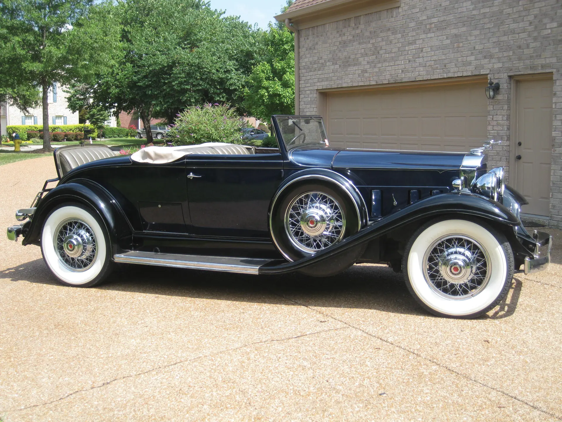 1932 Packard 902 Standard Eight Roadster Coupe | Auburn Fall 2013 | RM ...