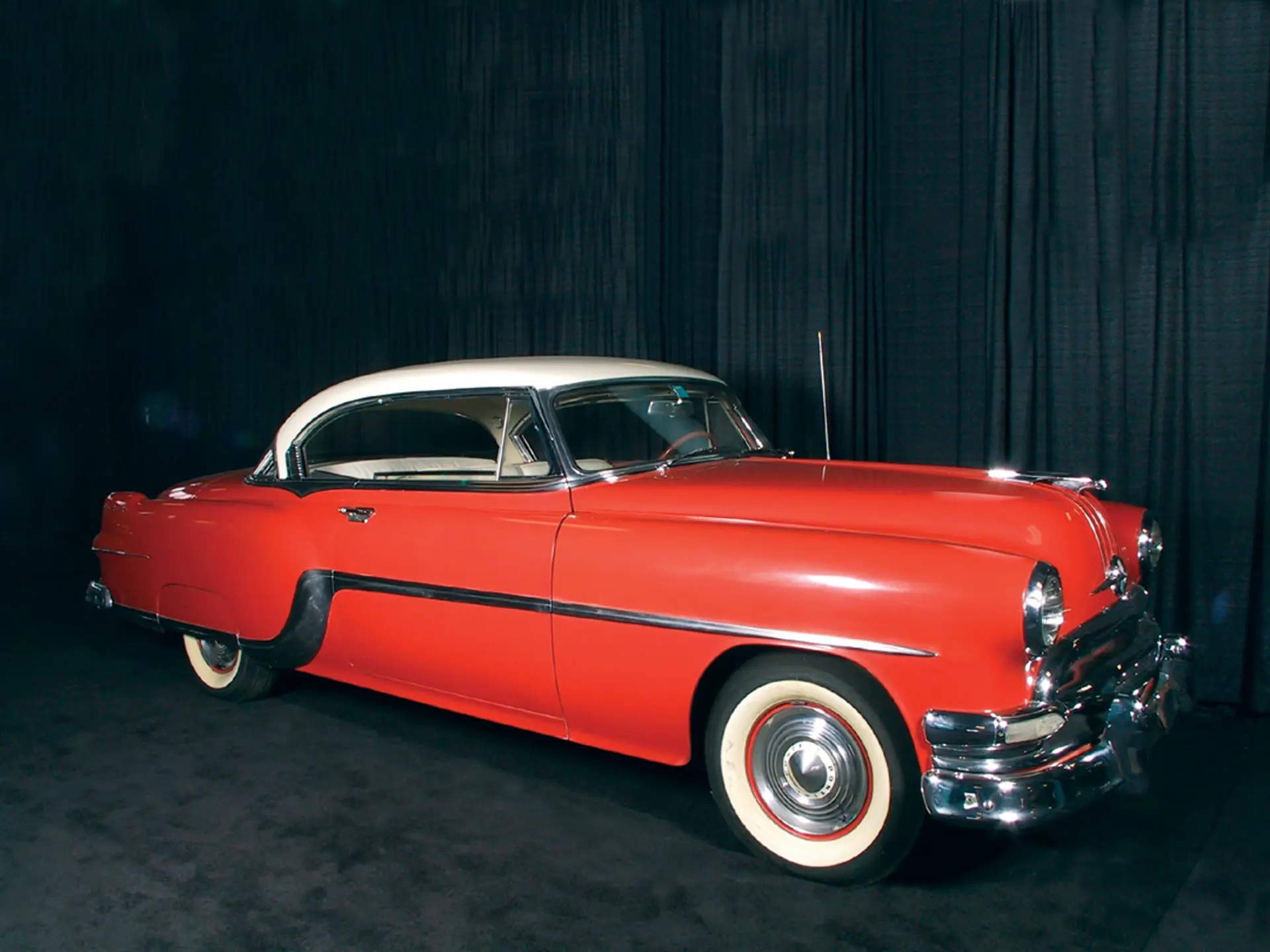 1954 Pontiac Chieftain Custom Catalina | The Novi Classic Car Auction ...