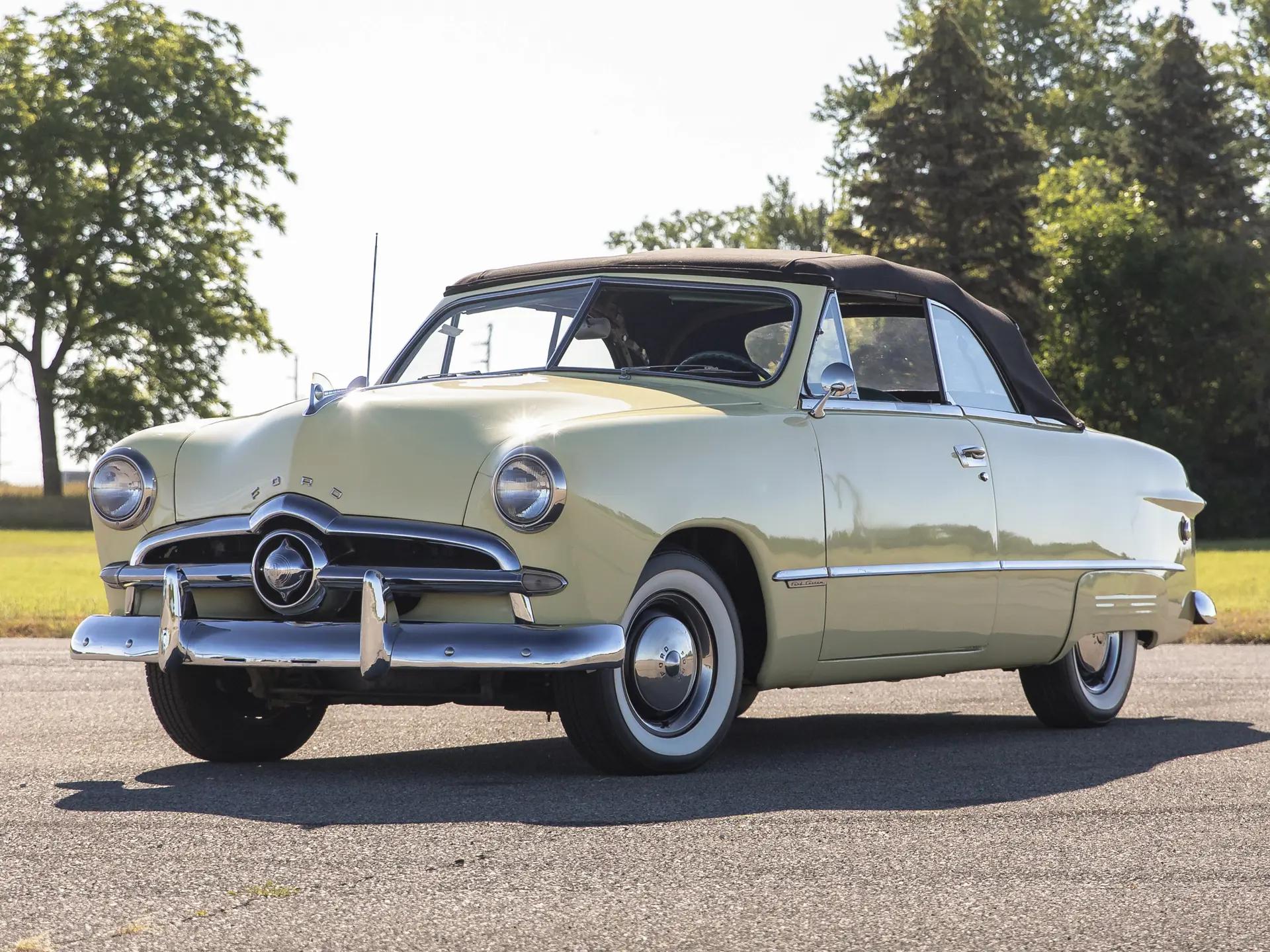 1949 Ford Custom Convertible | Auburn Fall 2021 | RM Sotheby's