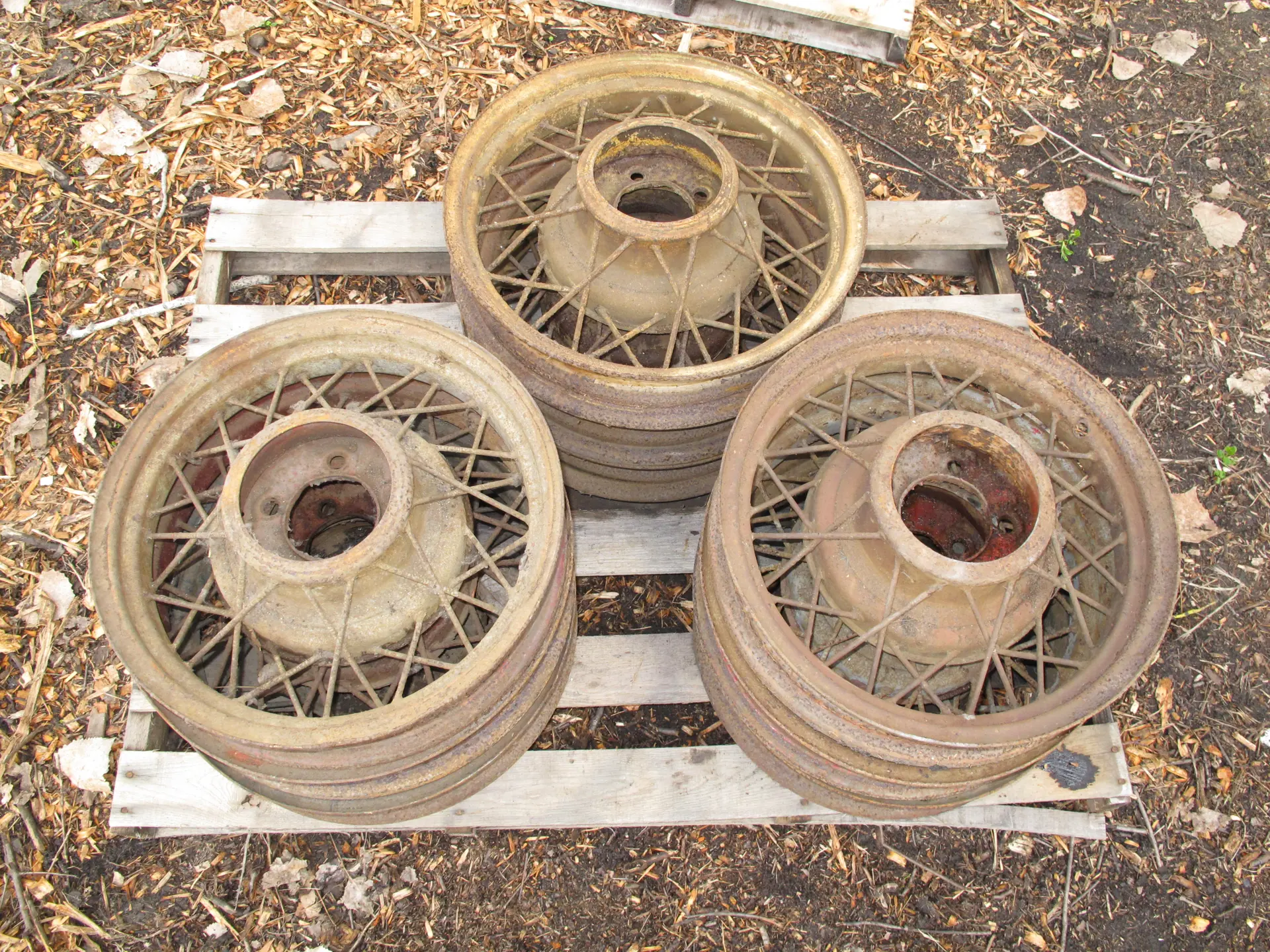 Ford Wheels | The Lee Roy Hartung Collection | RM Sotheby's