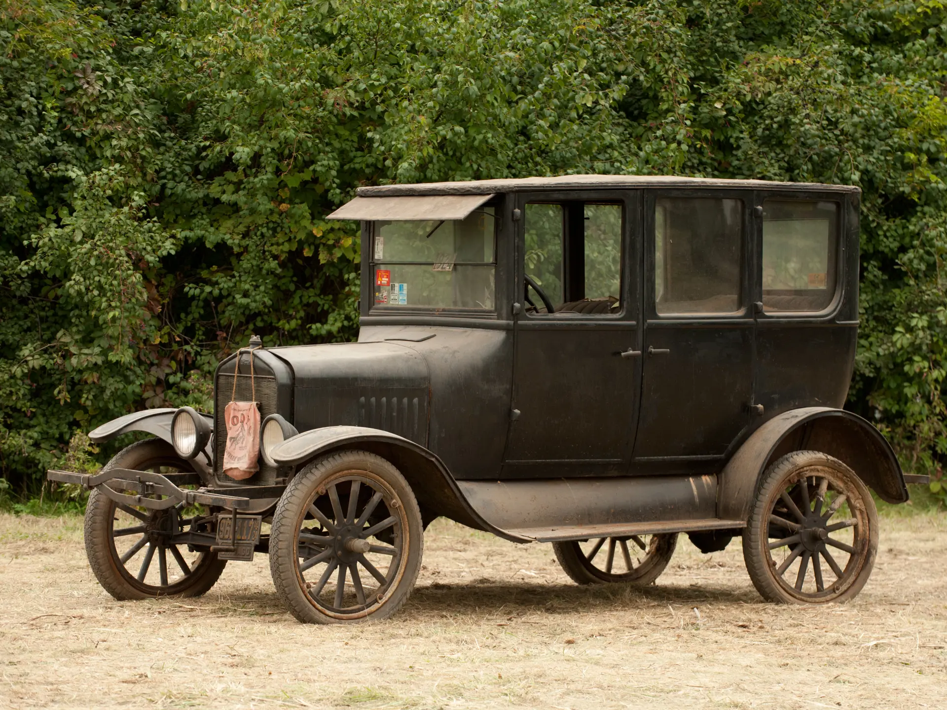 1924 Ford Model T Fordor Sedan | The Lee Roy Hartung Collection | RM ...