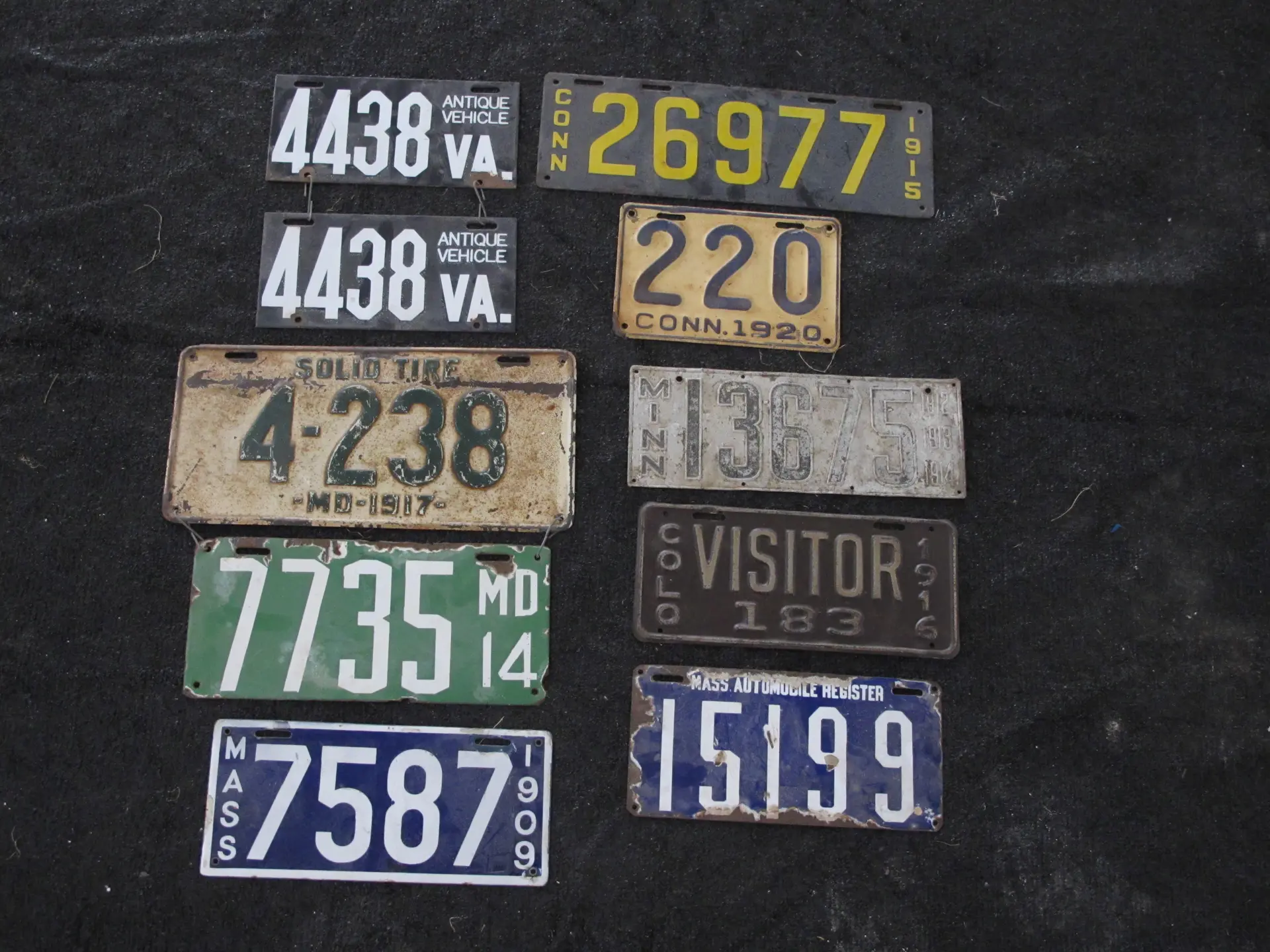 Lot of Early Porcelain and Rare License Poates from Assorted States ...