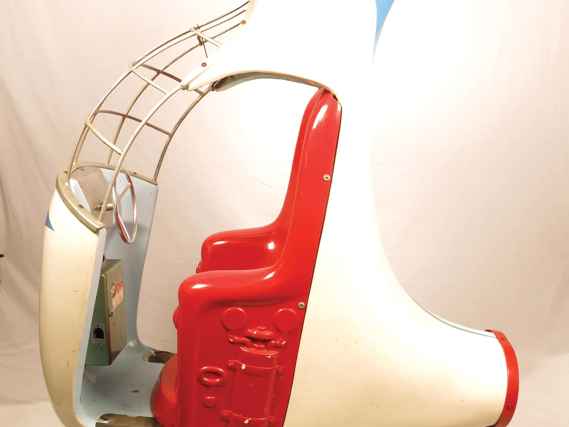 Dime Operated Helicopter Kiddie Ride (80"X60"X24") | Auburn Fall 2013 ...