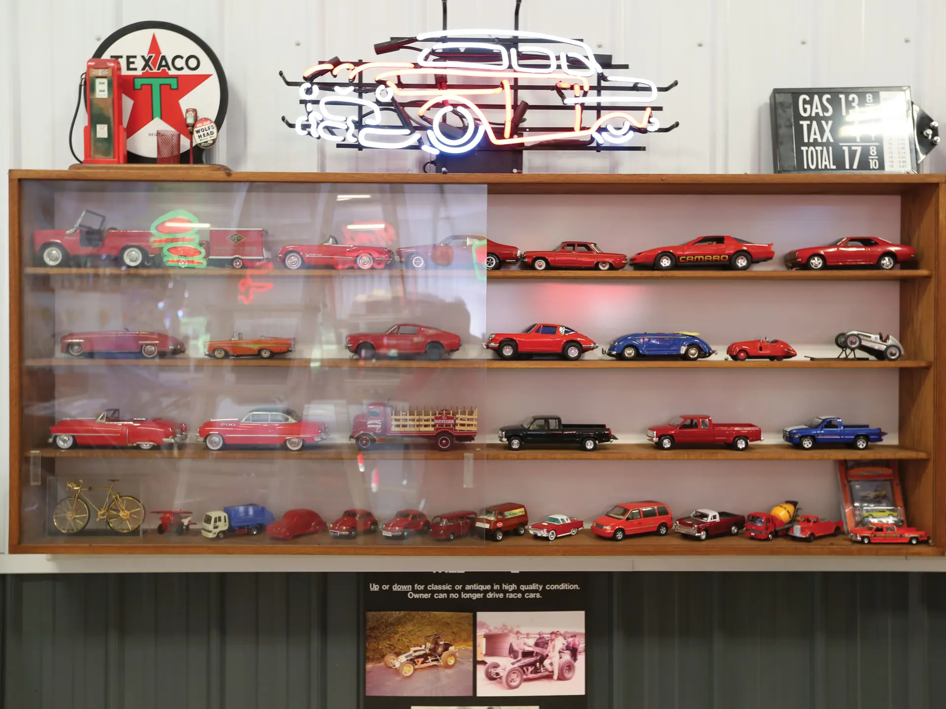 Model Car Display Cabinet With Toys | Auburn Fall 2015 | RM Sotheby's