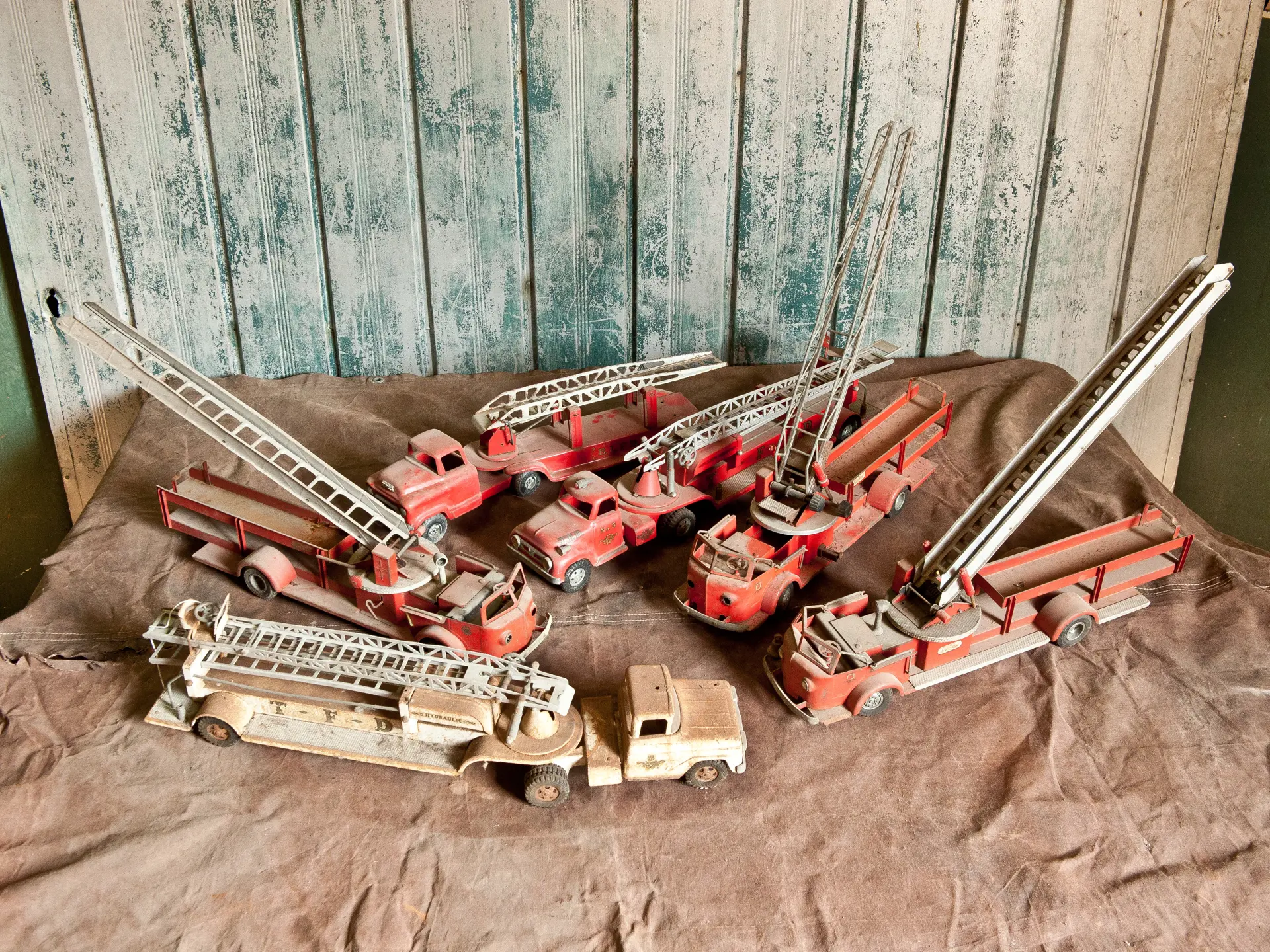 Tin Fire Trucks | The Lee Roy Hartung Collection | RM Sotheby's