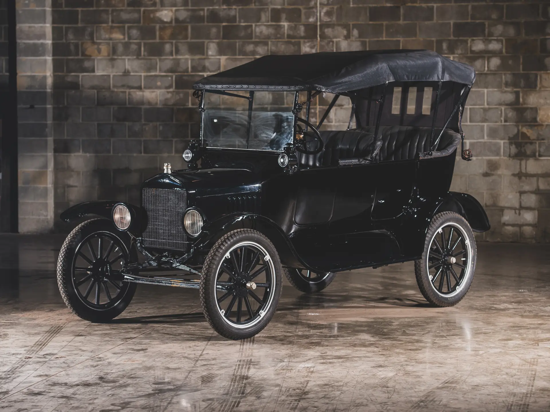 1919 Ford Model T Touring | The Guyton Collection | RM Sotheby's