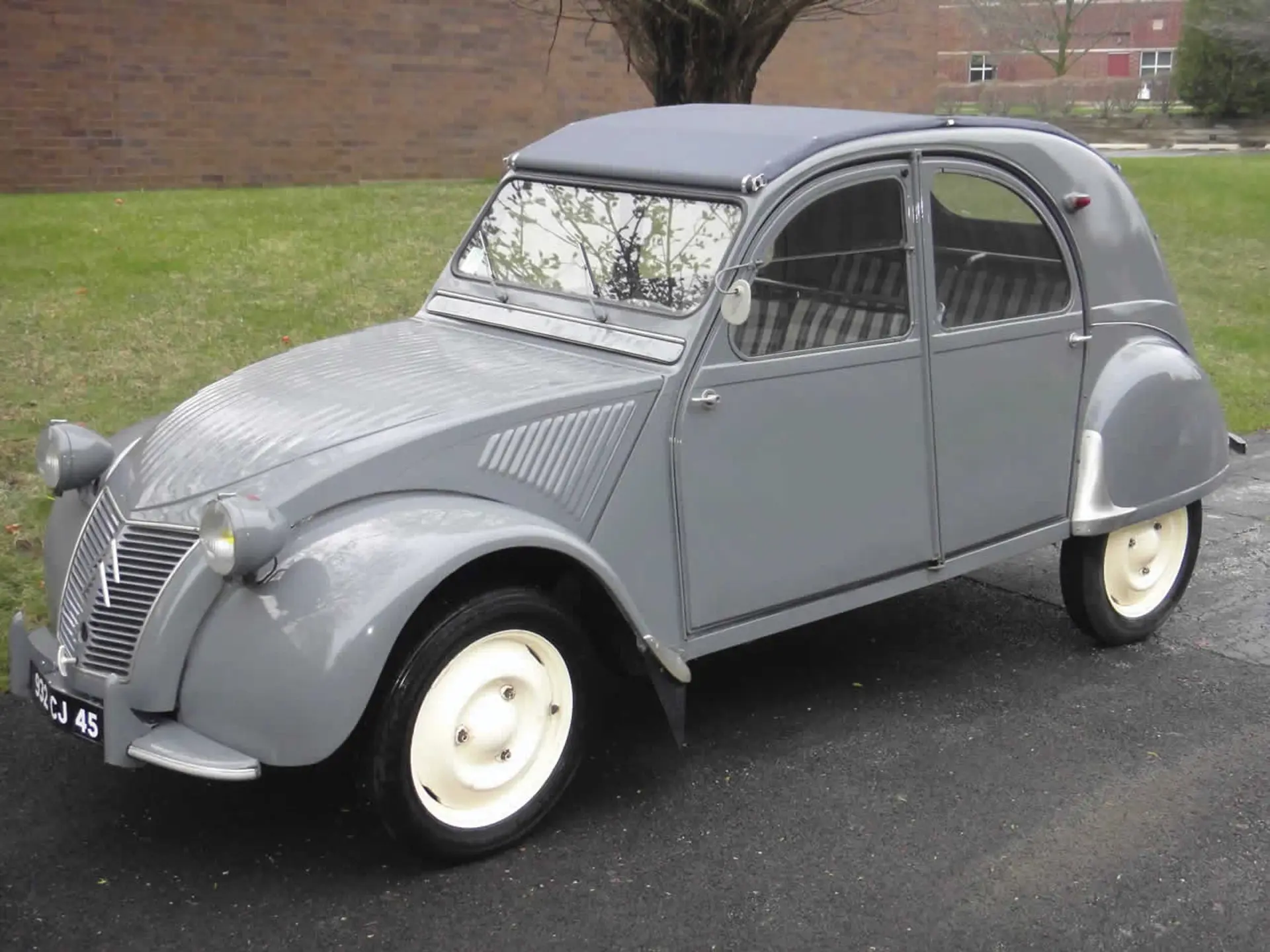 1956 Citroën 2CV | Auburn Fall 2011 | RM Sotheby's