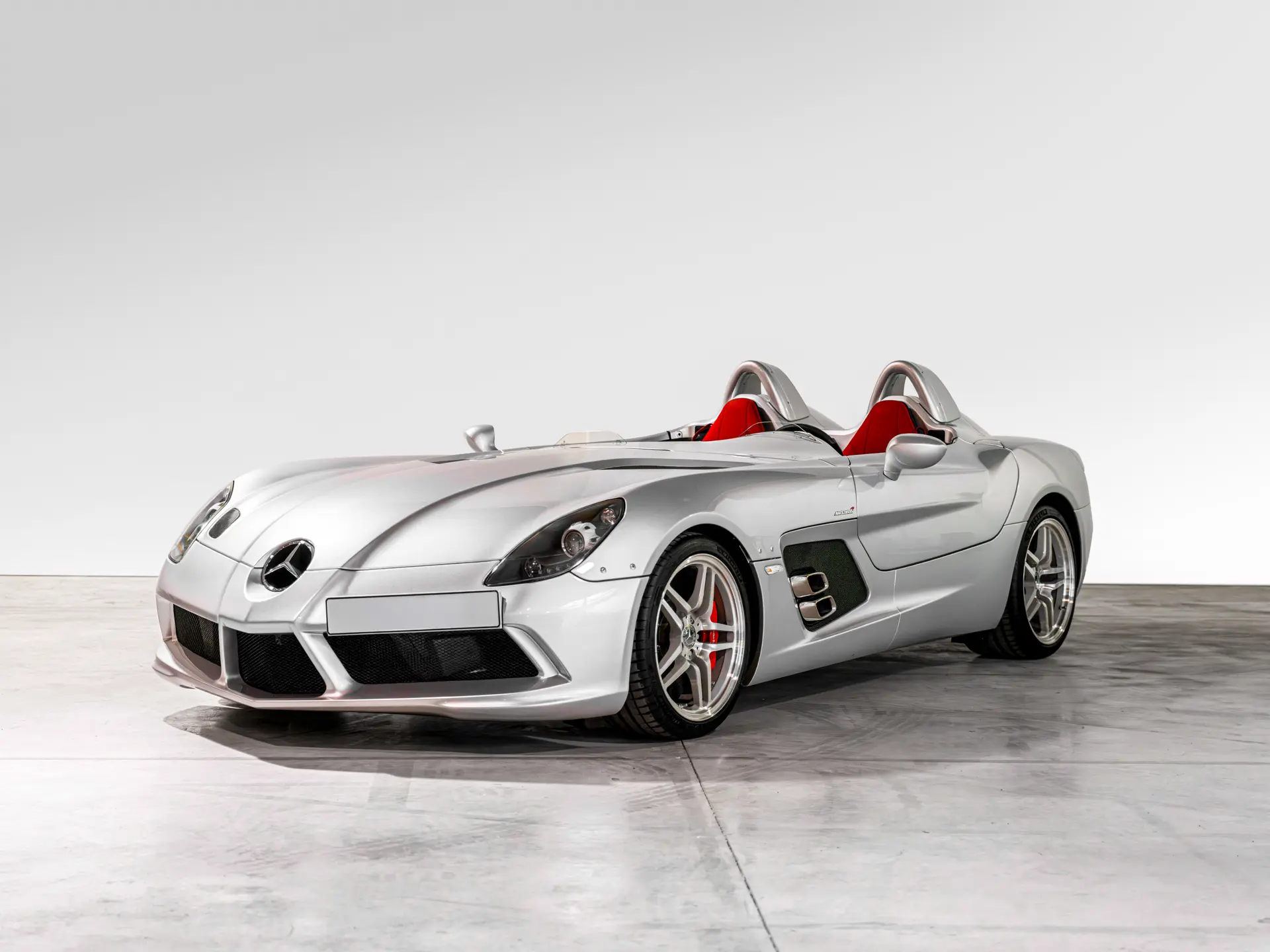 2009 Mercedes-Benz SLR McLaren Stirling Moss | Paris 2026 | RM Sotheby's