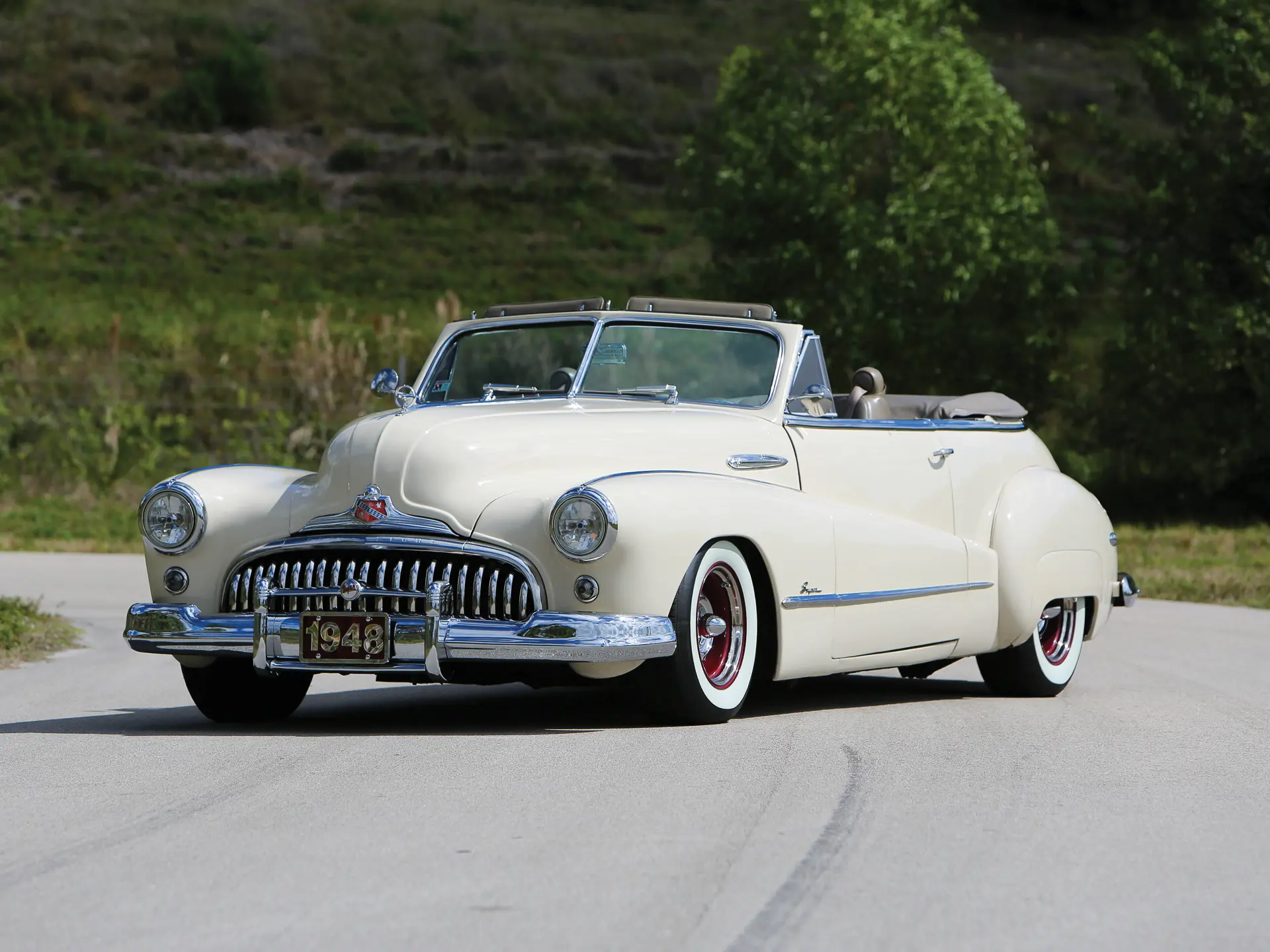 1948 Buick Super Convertible Custom | Fort Lauderdale 2018 | RM Sotheby's