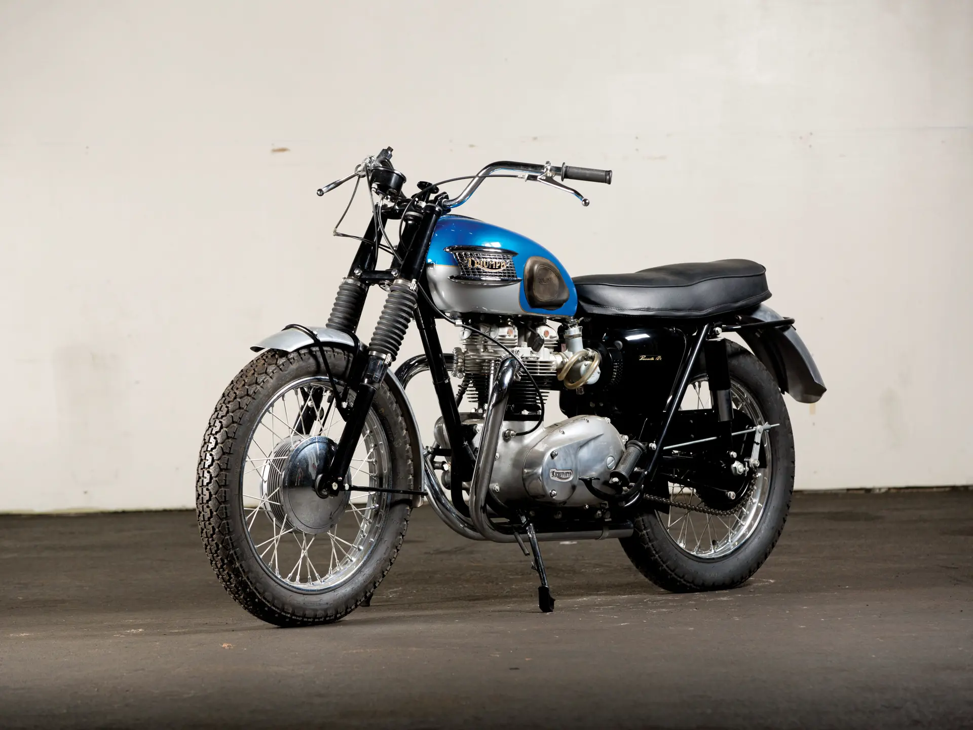 1965 Triumph Bonneville | Auburn Spring 2015 | RM Sotheby's