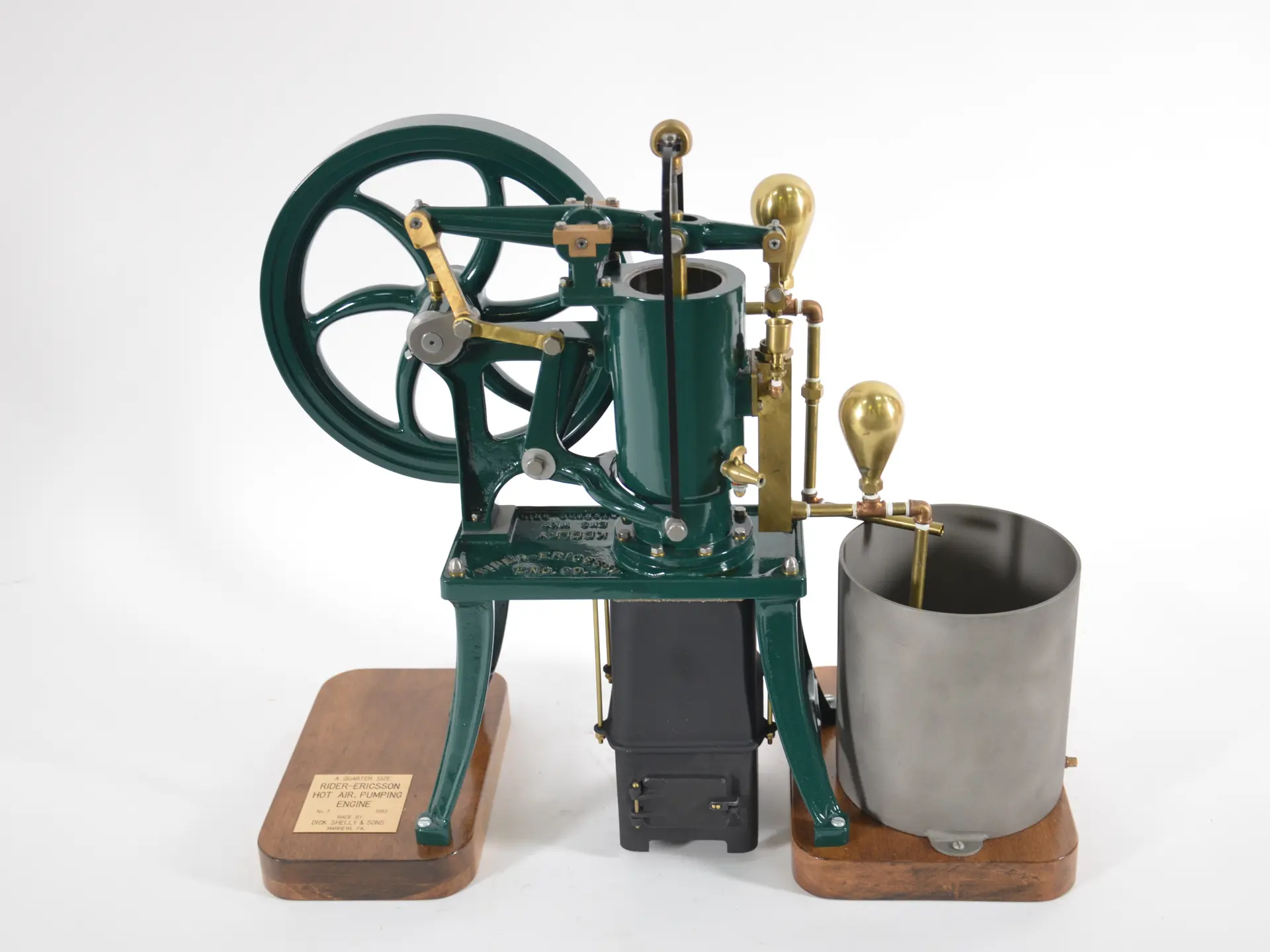 A ¼ scale Rider-Ericsson hot air pumping engine | Auburn Spring 2016 ...