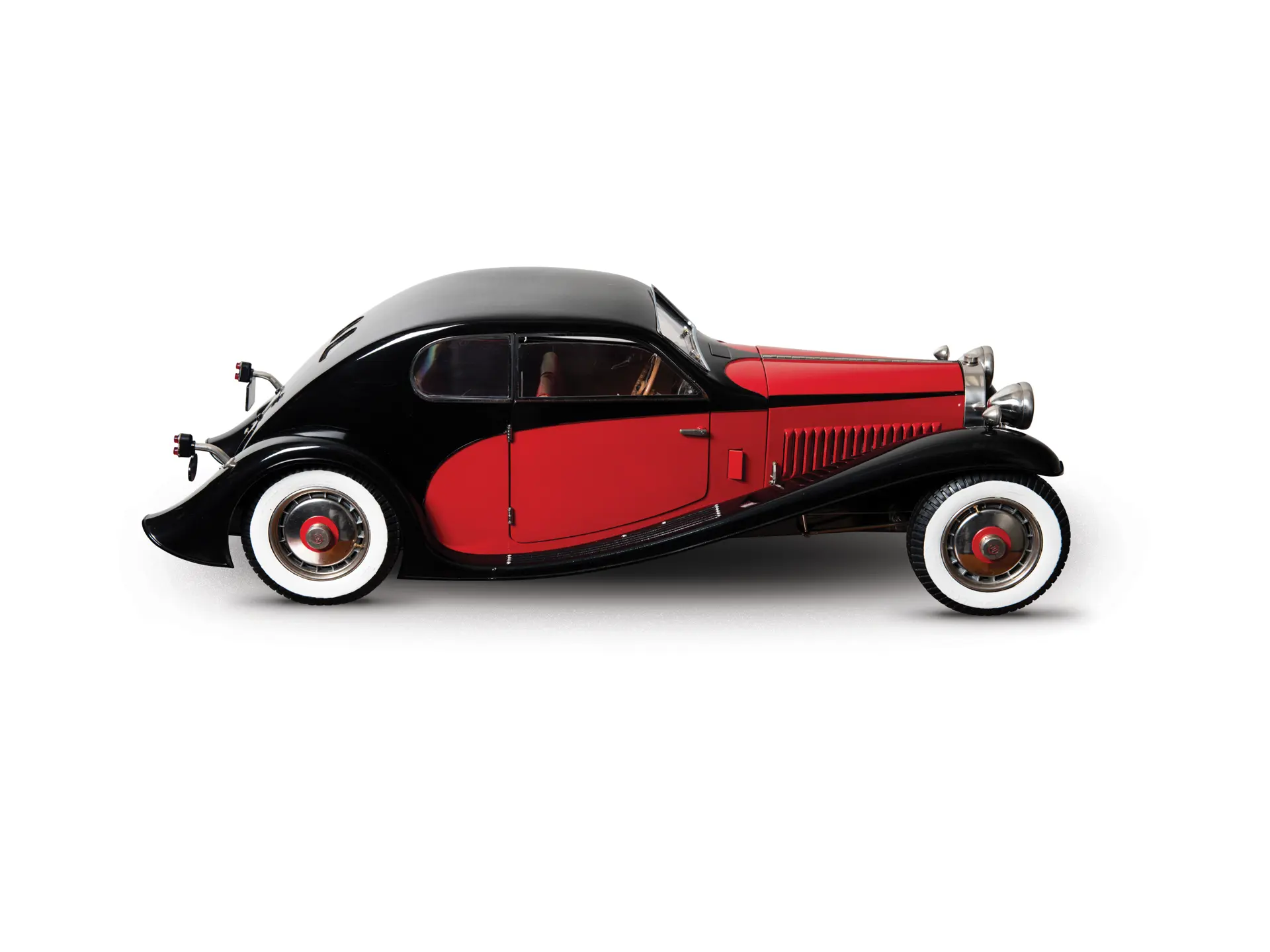 Bugatti Type 46 Superprofile Coupe Model by Pocher | The Guyton ...