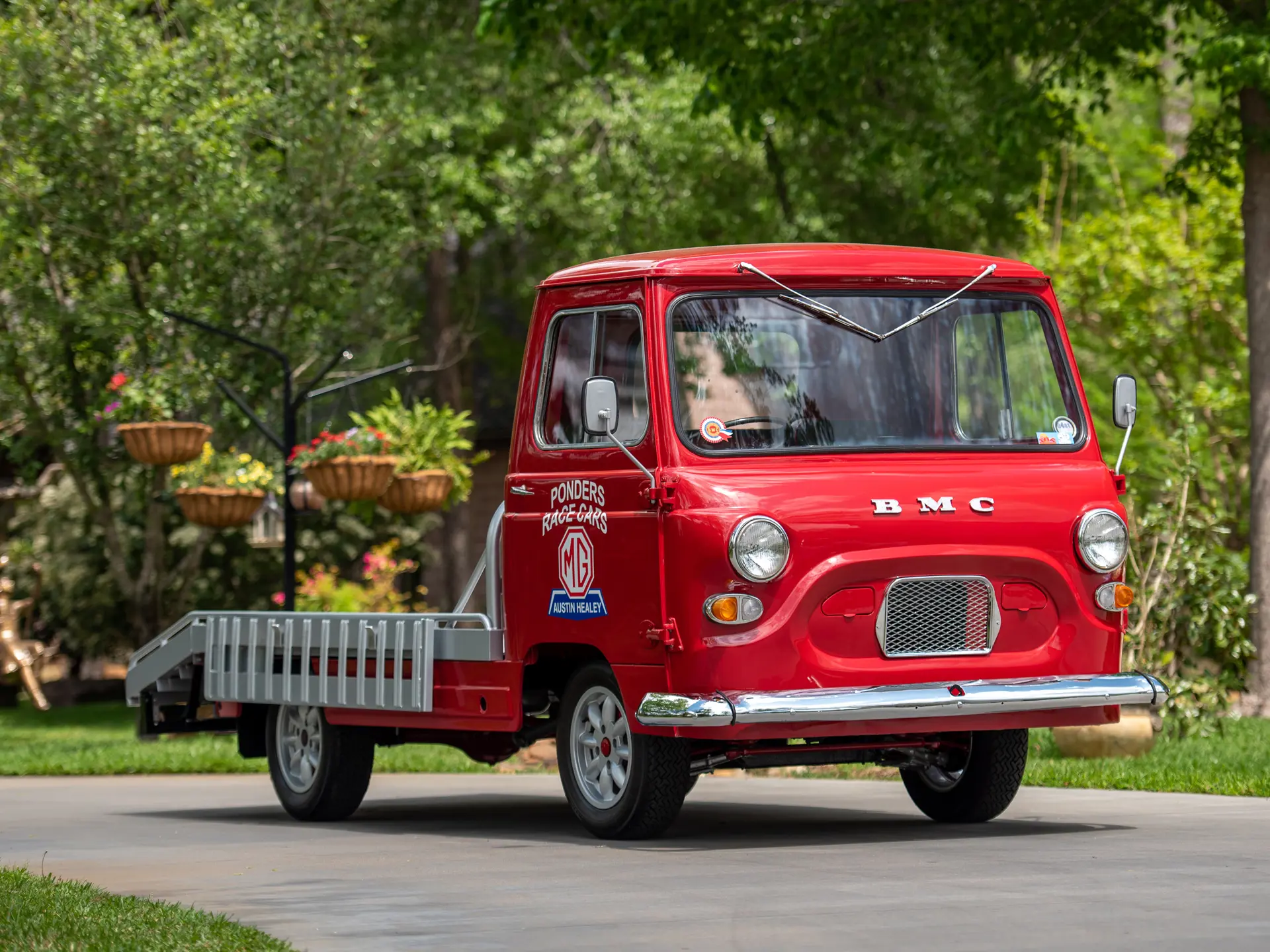1969 BMC J4 Flatbed Car Hauler | Gene Ponder Collection | RM Sotheby's