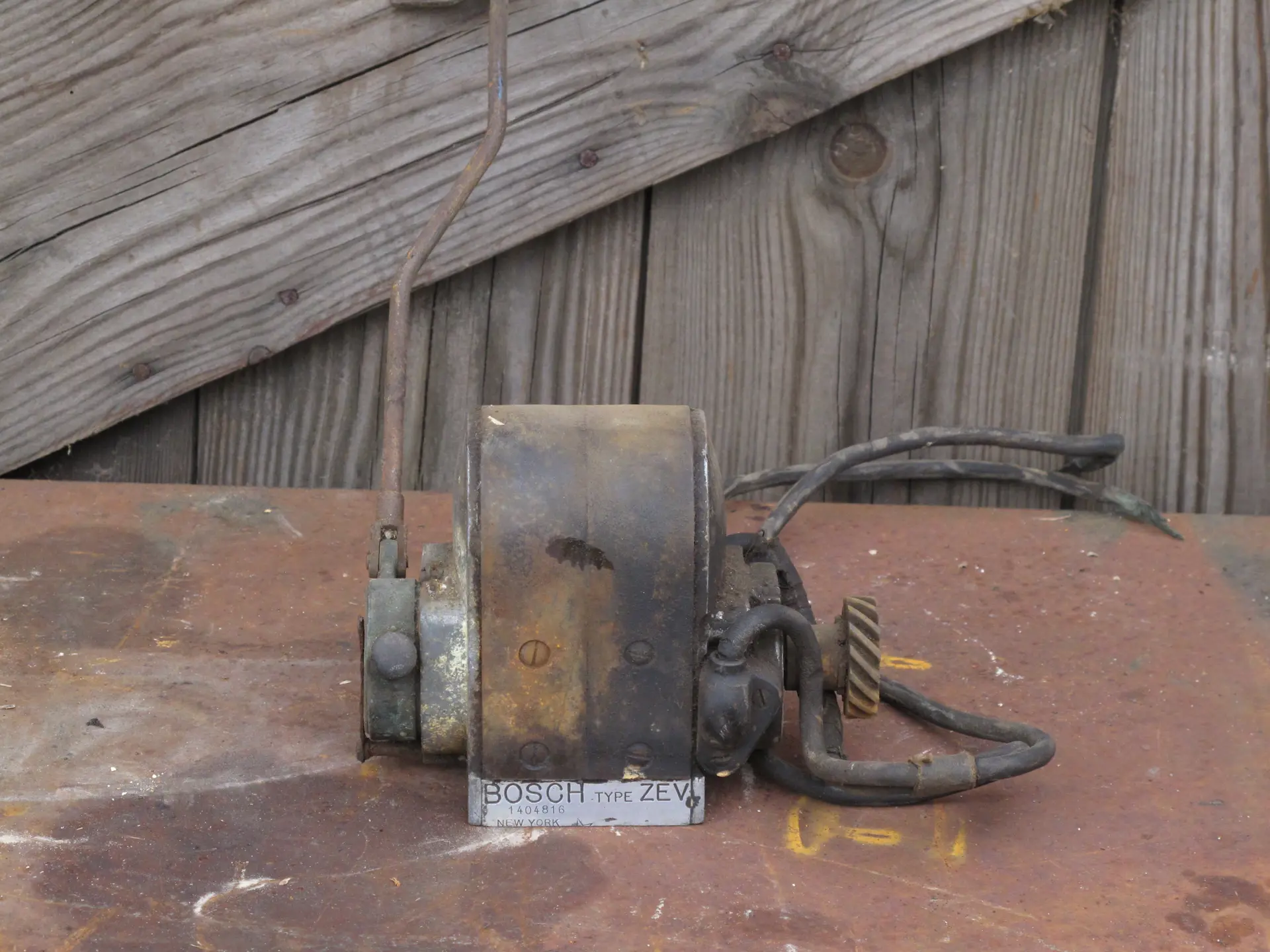 Bosch Twin Cylinder Motorcycle Magneto | The Lee Roy Hartung Collection ...