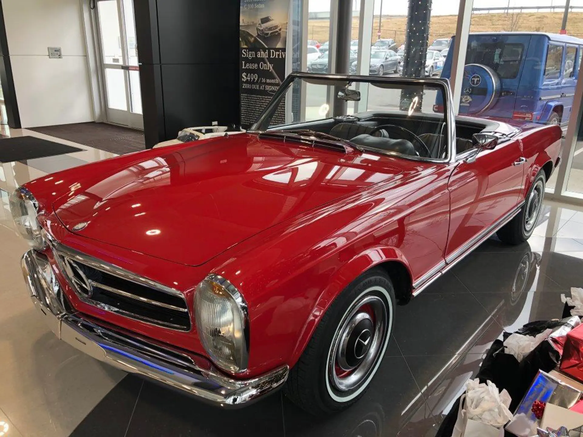 1965 Mercedes-Benz 230 SL 'Pagoda' | Fort Lauderdale 2019 | RM Sotheby's