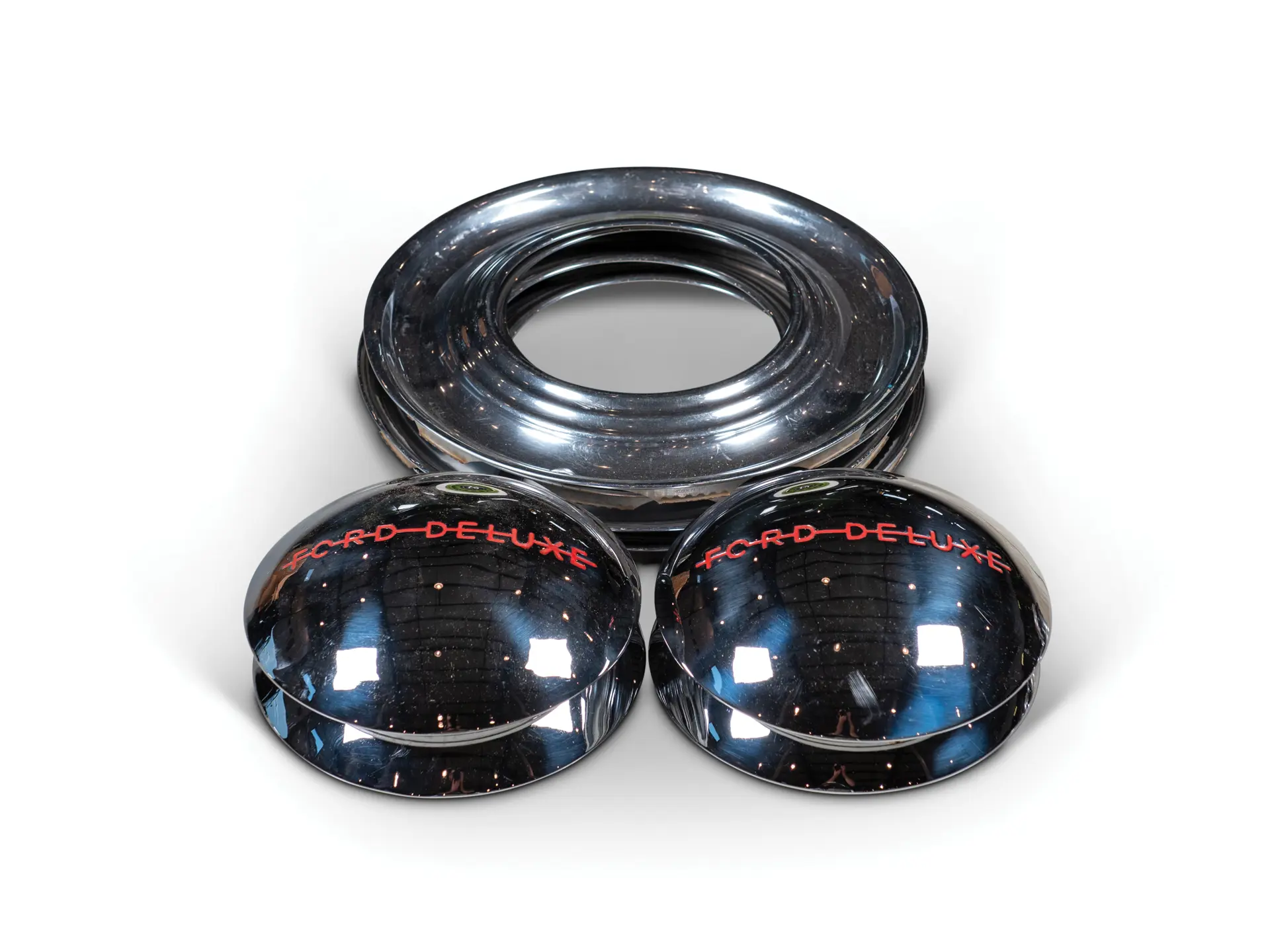 Ford Deluxe Hub Caps | Auburn Fall 2019 | RM Sotheby's