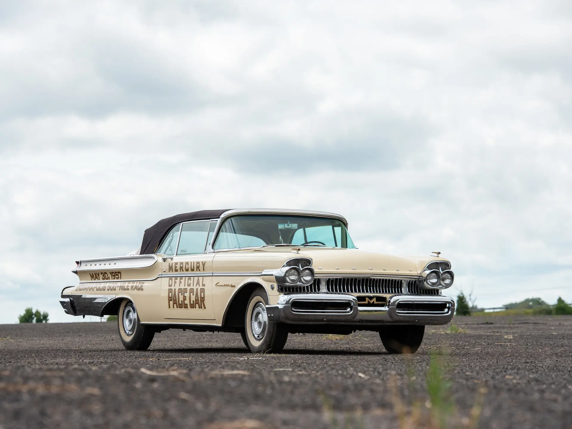 1957 Mercury Turnpike Cruiser Convertible Indianapolis 500 Pace Car Replica | Hershey 2024 | RM ...