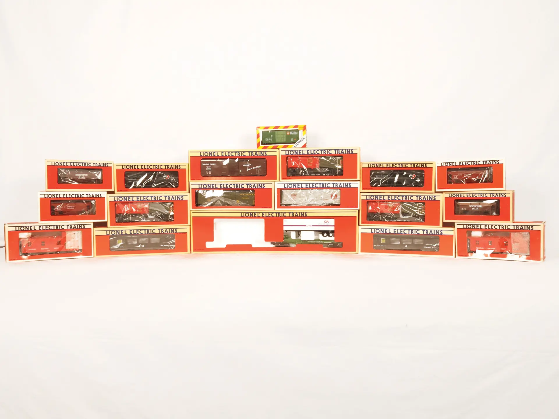 Fourteen Lionel O Gauge Rolling Stock Cars with Two Cabooses | Auburn ...