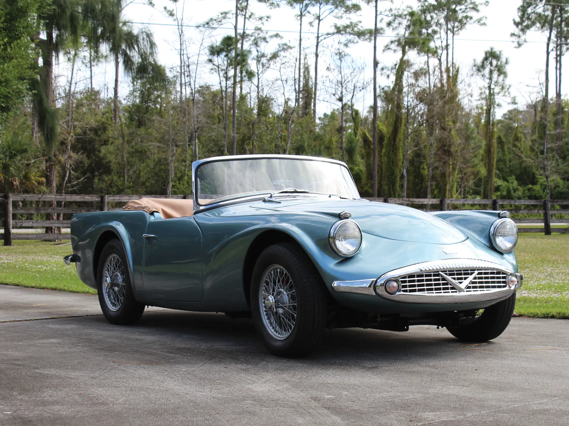 1963 Daimler SP250 | Fort Lauderdale 2016 | RM Sotheby's