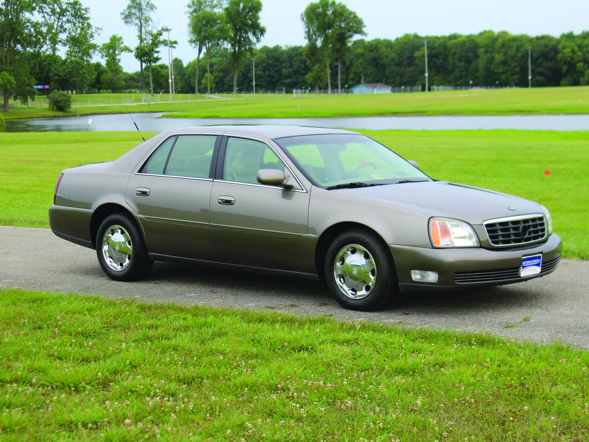 2000 Cadillac DeVille DHS | Auburn Fall 2017 | RM Sotheby's