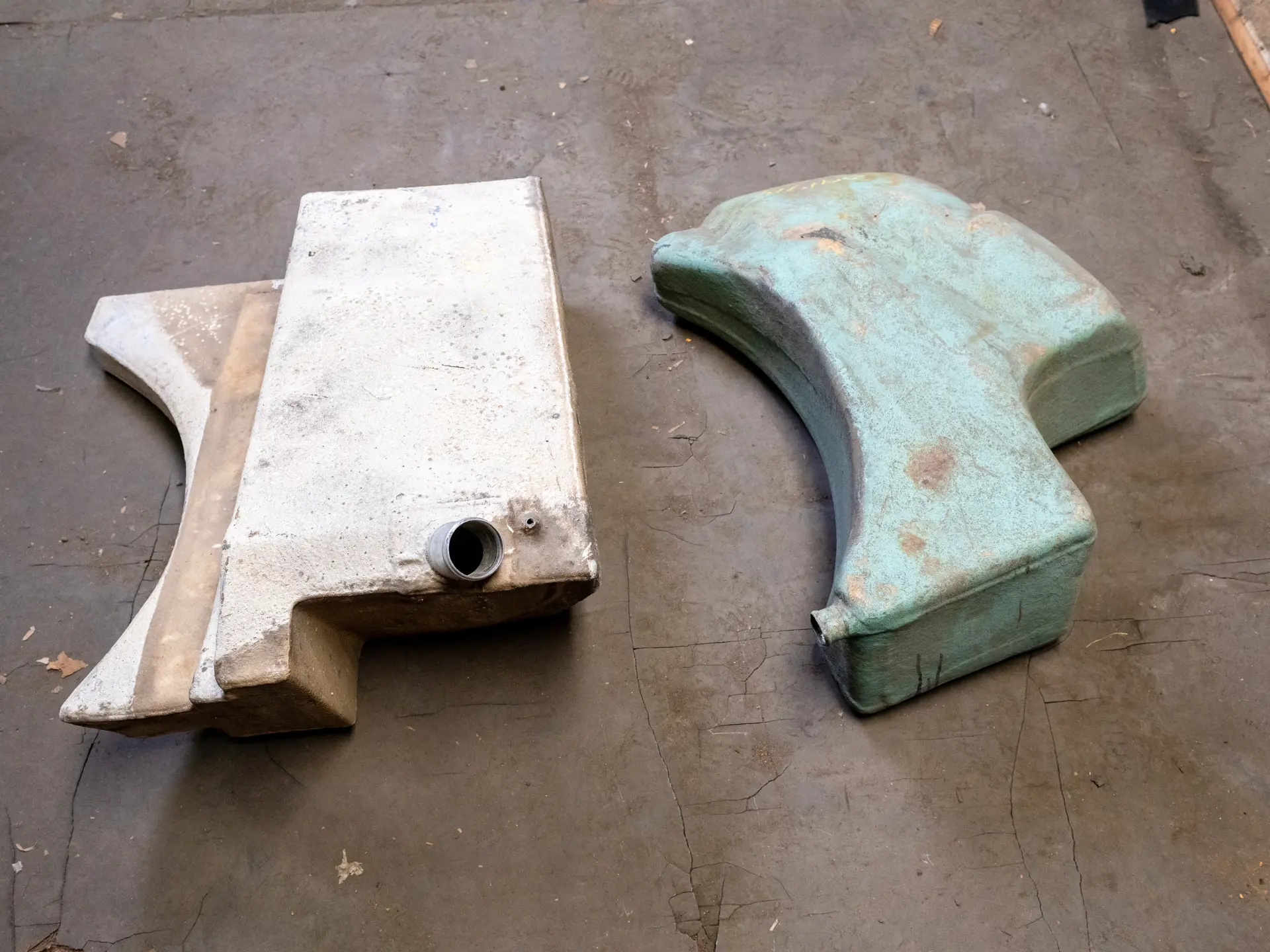 Ferrari Gas Tanks for 330 GTC and 365 GT 2+2 | The Junkyard: Online ...