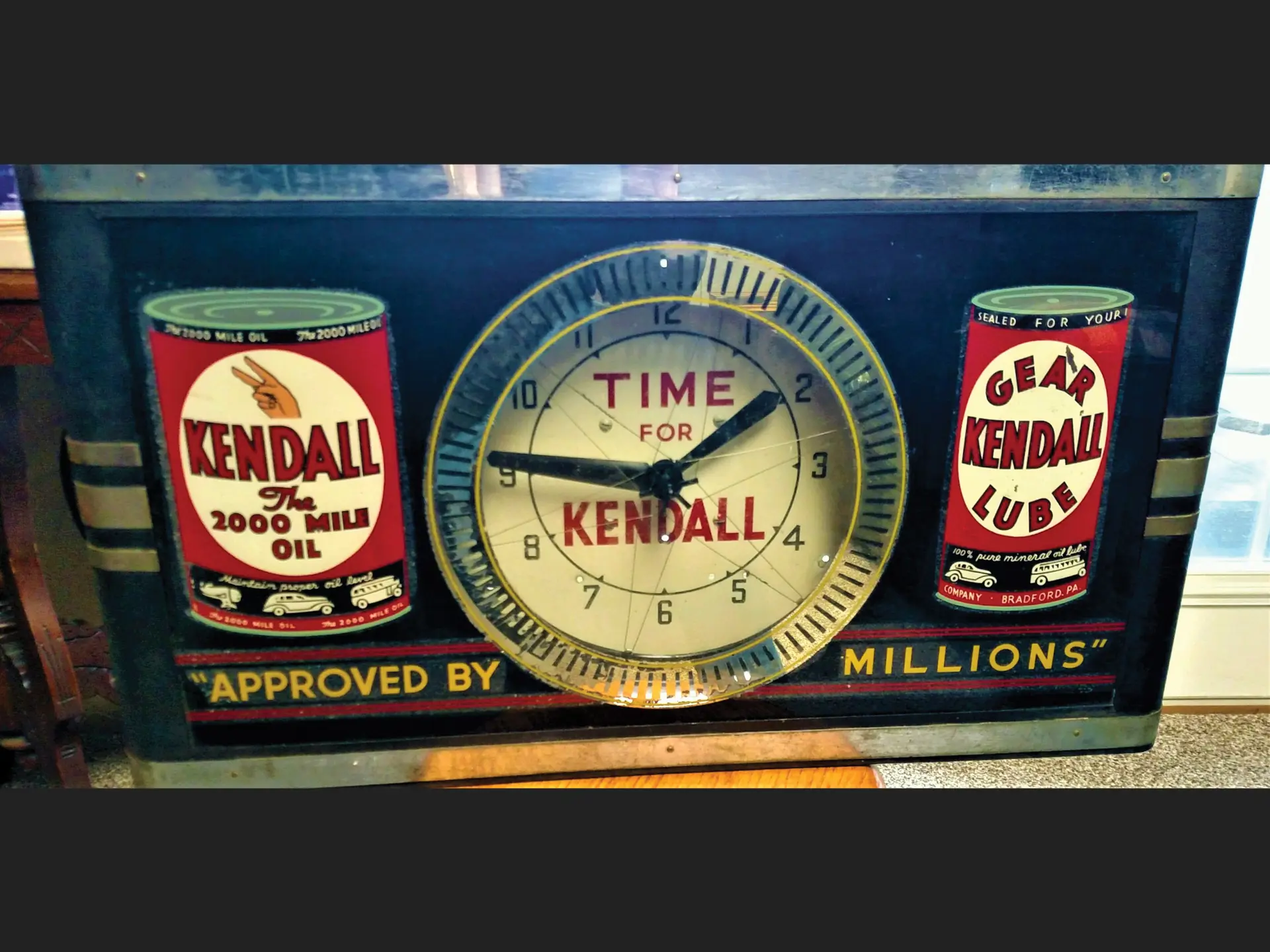 Kendall Motor Oil Advertising Clock | Hershey 2019 | RM Sotheby's