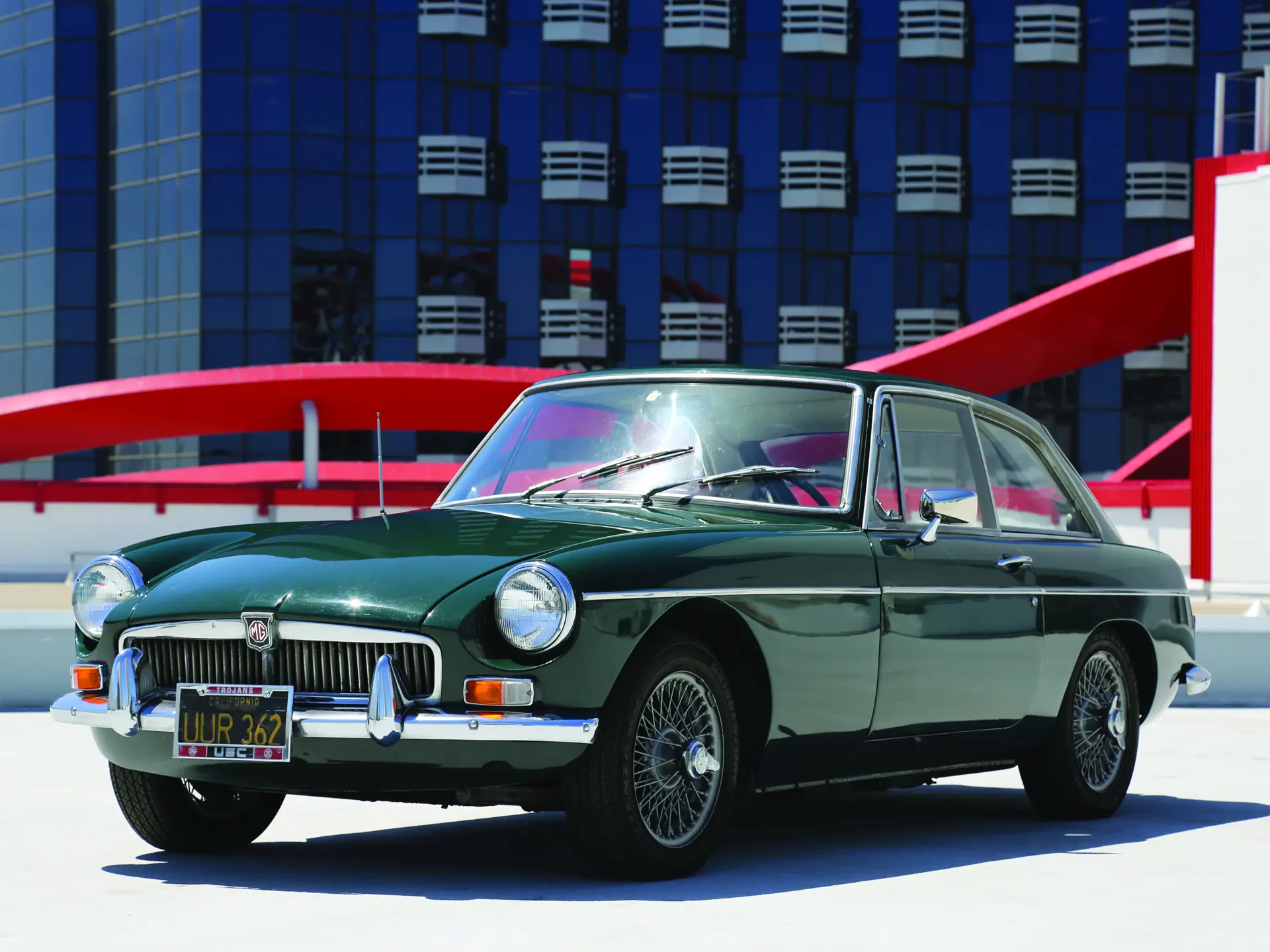 1967 MG MGB GT | Santa Monica 2017 | RM Sotheby's