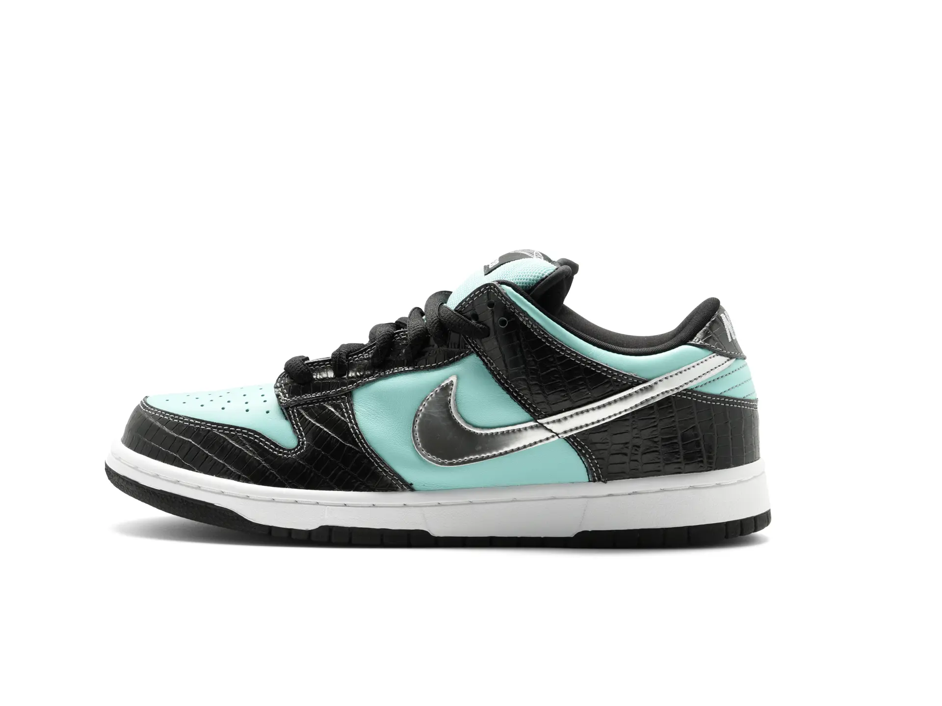 Nike SB Dunk Low Pro Diamond Supply Co. Tiffany | Size 11 | Dare to ...