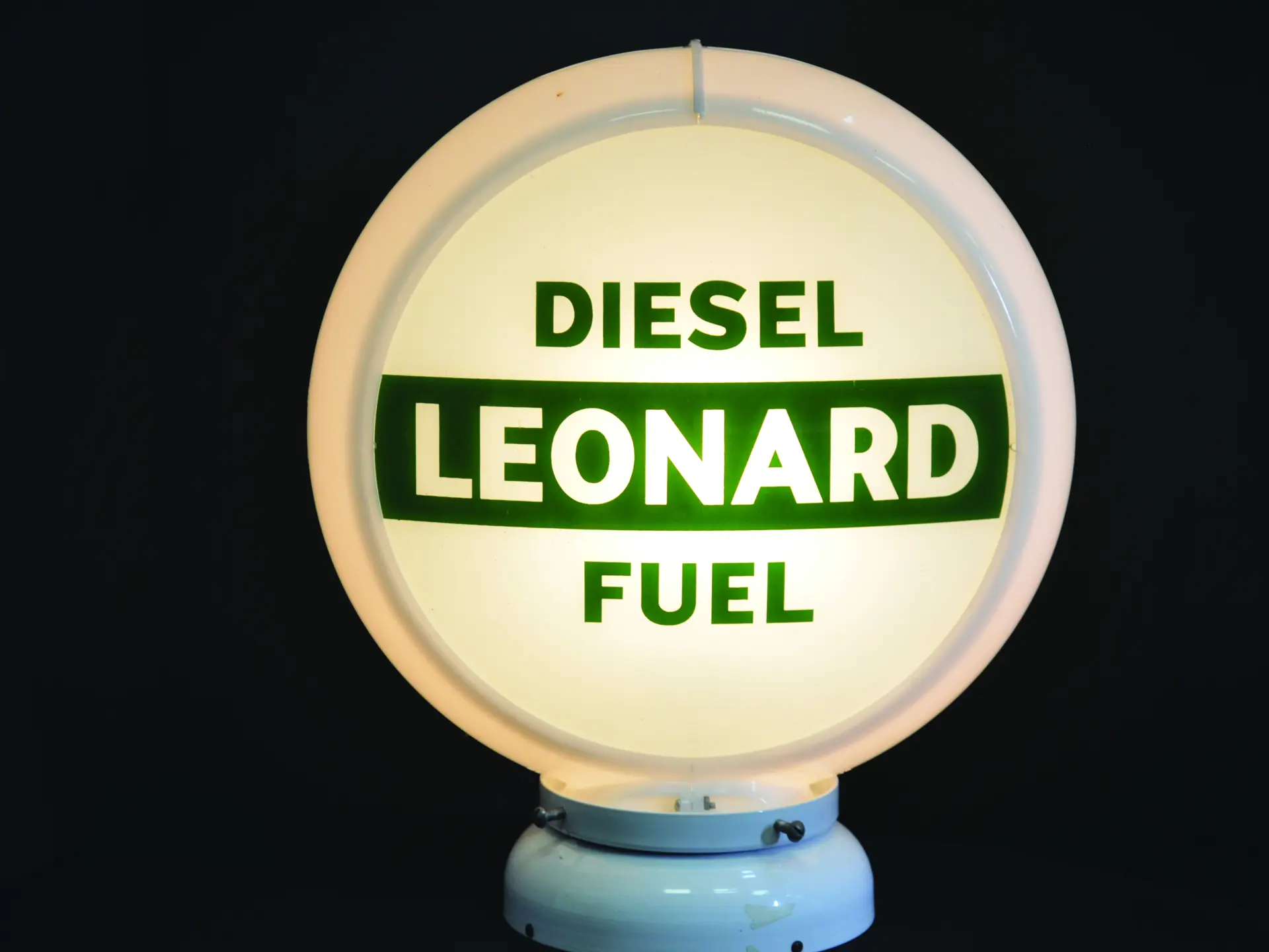 An original Leonard Diesel fuel gas globe. | Auburn Fall 2016 | RM ...