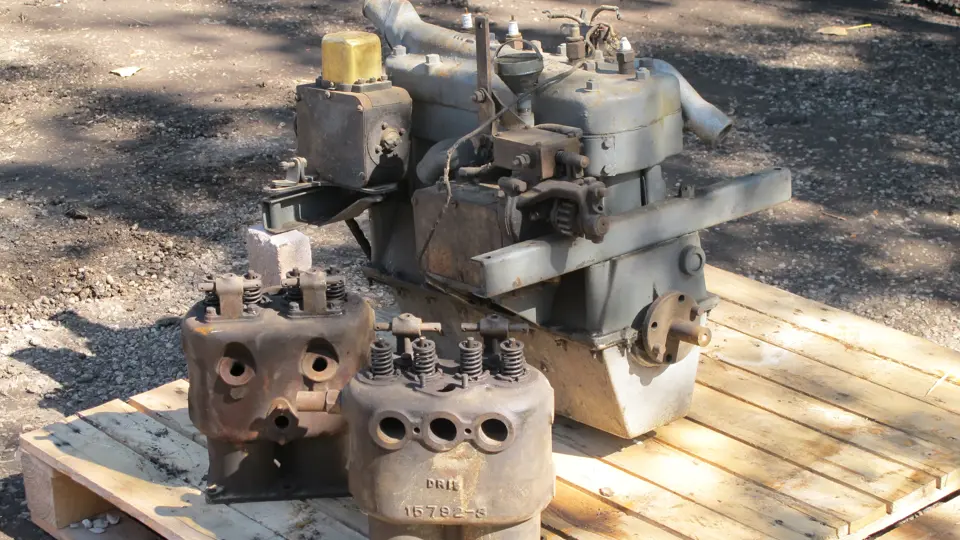 Engine and Motor Parts | The Lee Roy Hartung Collection | RM Sotheby's