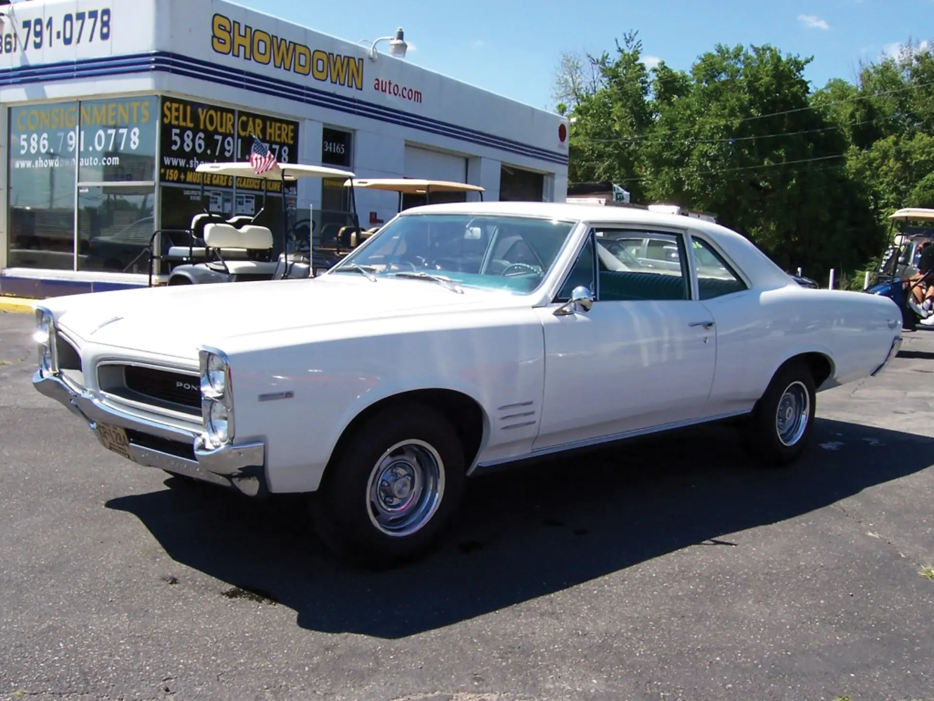 1966 Pontiac Tempest 2 Door Post | Auburn Fall 2011 | RM Sotheby's