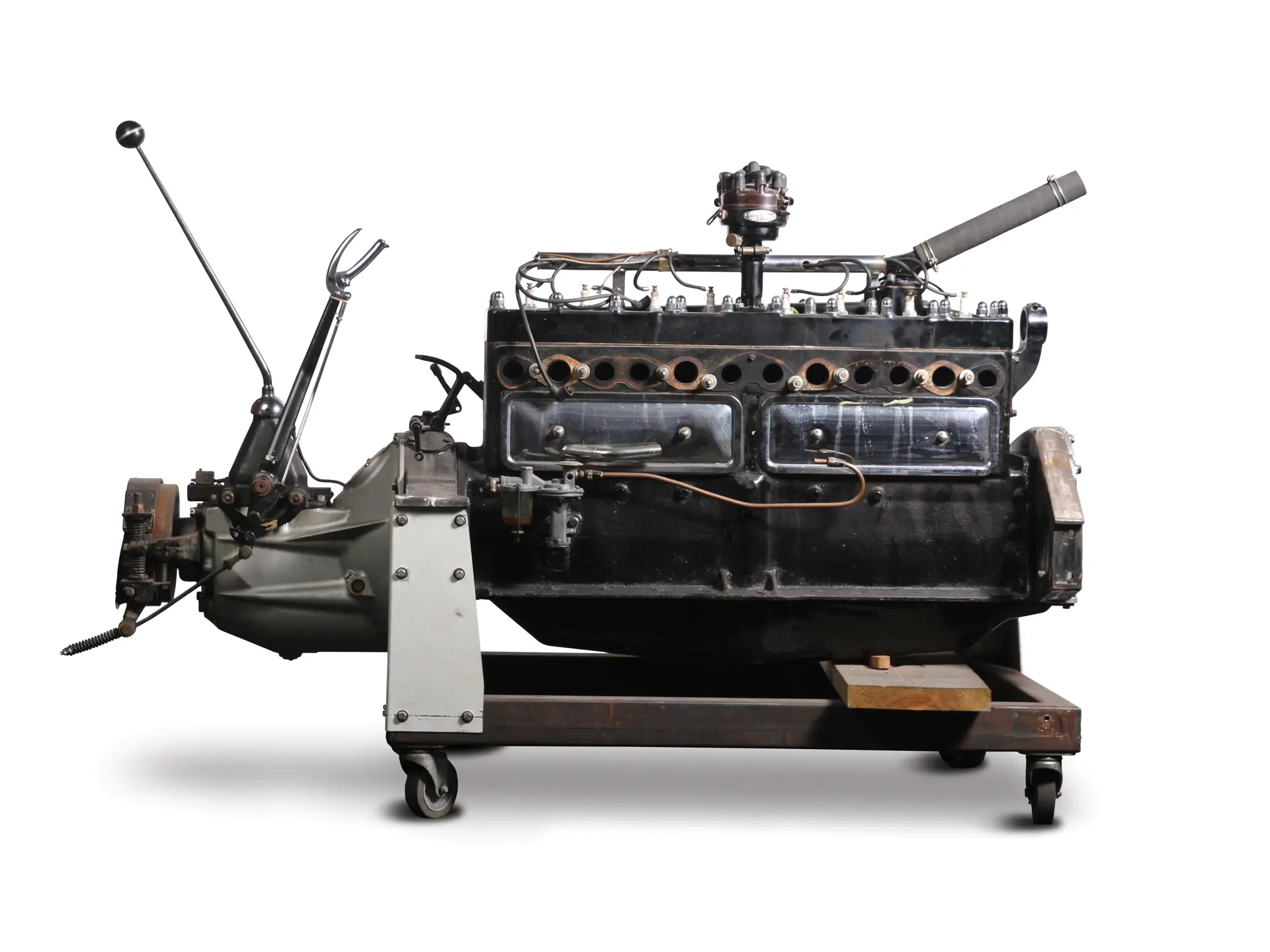 Pierce-Arrow Engine Display | The John Staluppi Collection | RM Sotheby's