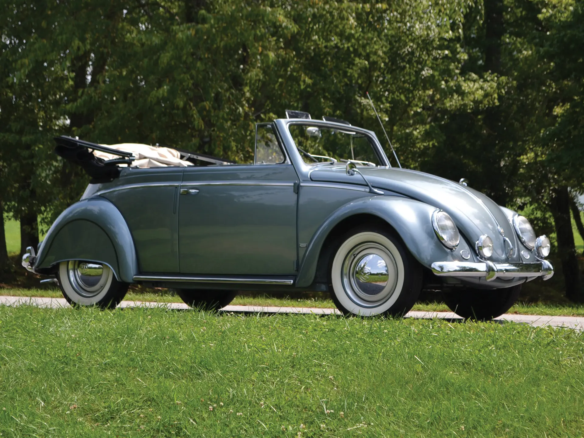 1955 Volkswagen Beetle Cabriolet by Karmann | Amelia Island 2014 | RM ...