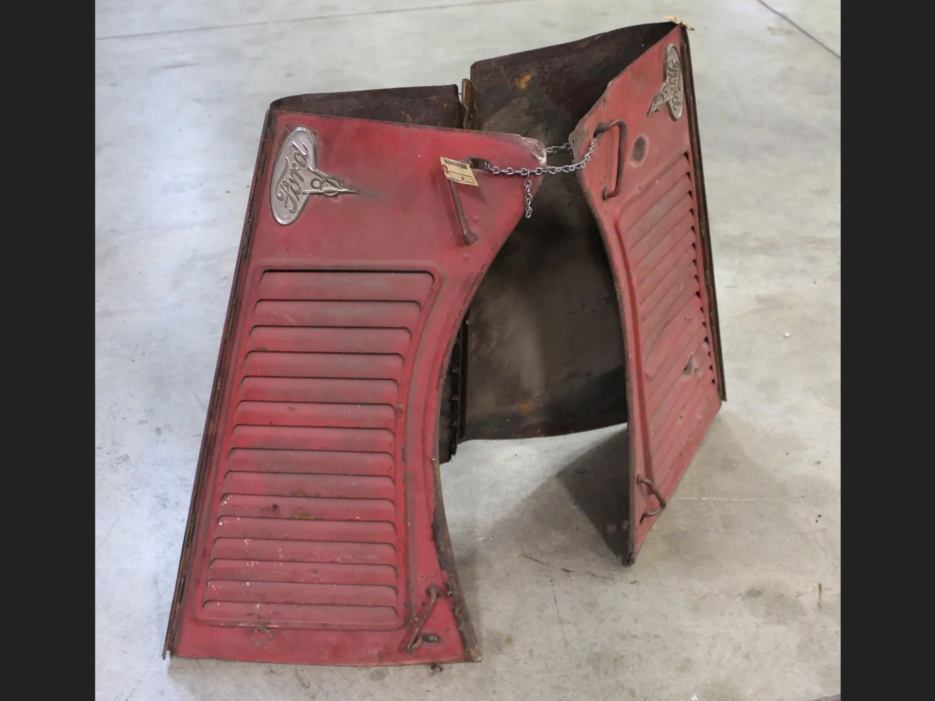 Ford V-8 Hood Panels | Auburn Fall 2020 | RM Sotheby's