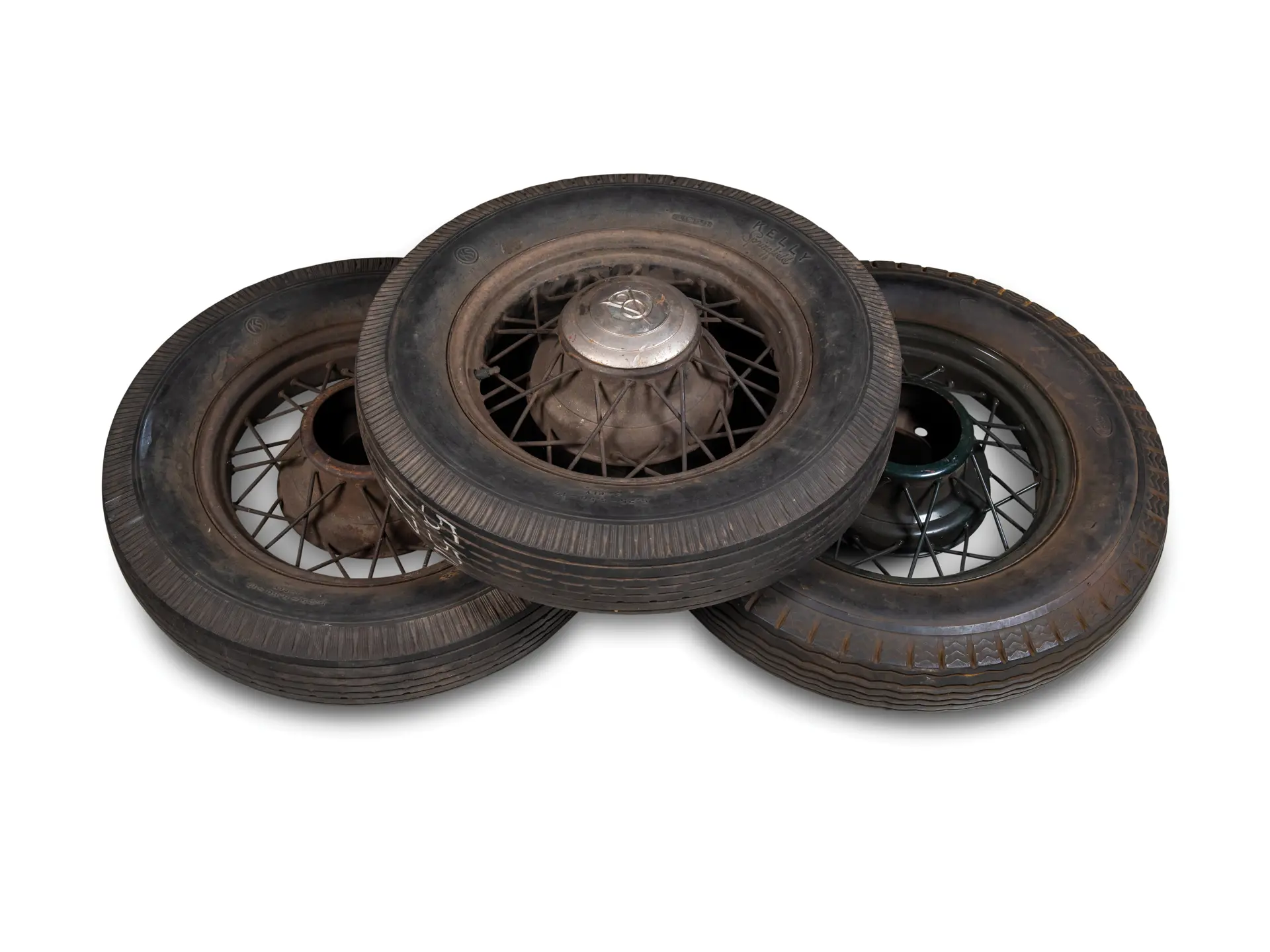 1933-1934 17-inch Wire Wheels With Tires | Auburn Fall 2019 | RM Sotheby's