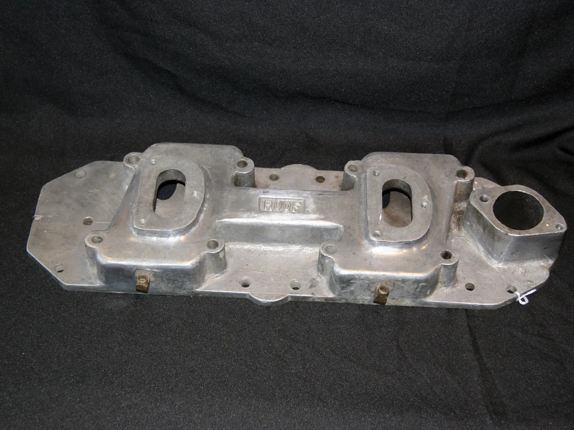 Roof Dual Carb Manifold | Icons of Speed & Style | RM Sotheby's