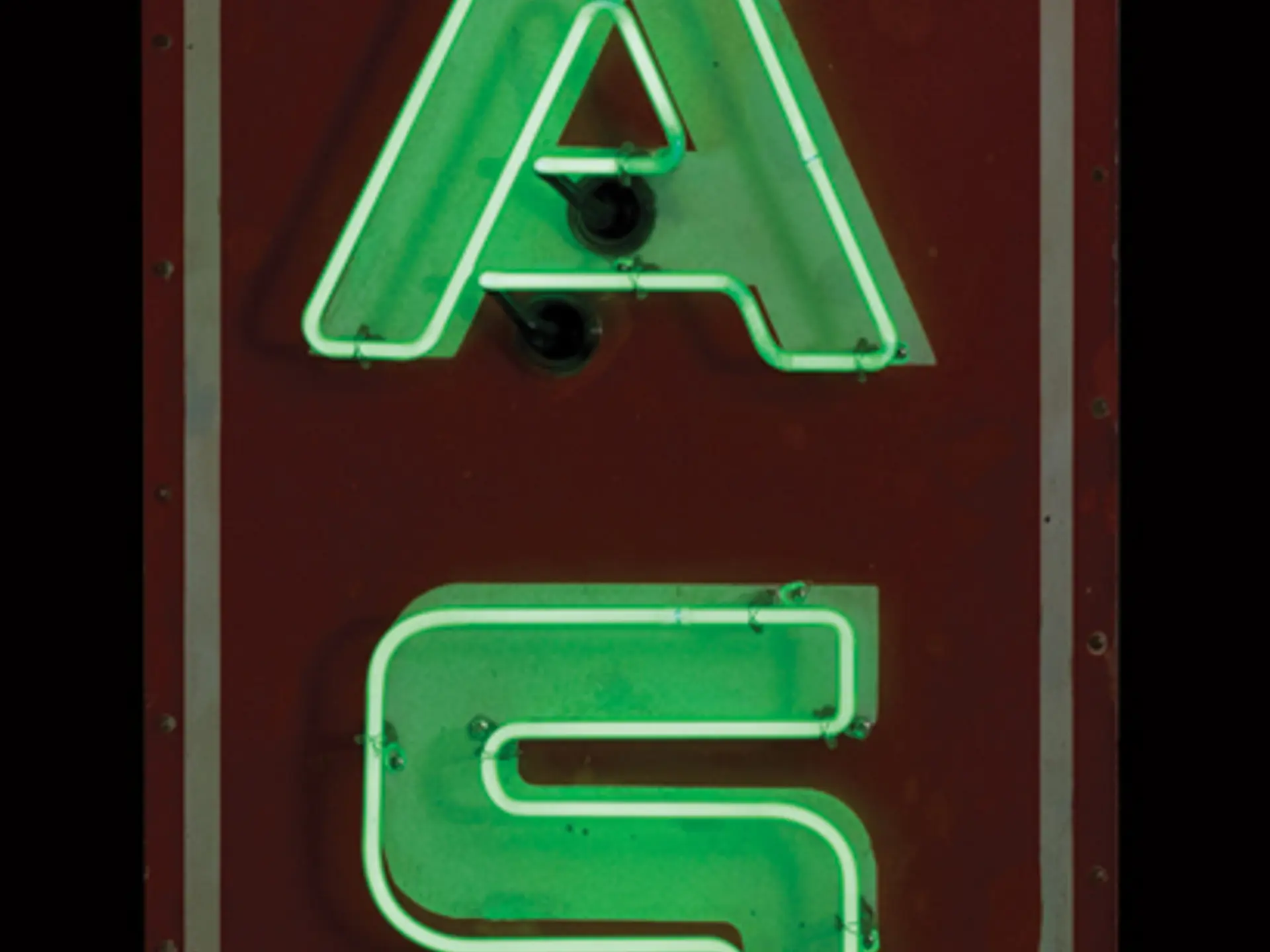 Nash Neon Sign | Vintage Motor Cars of Hershey 2009 | RM Sotheby's