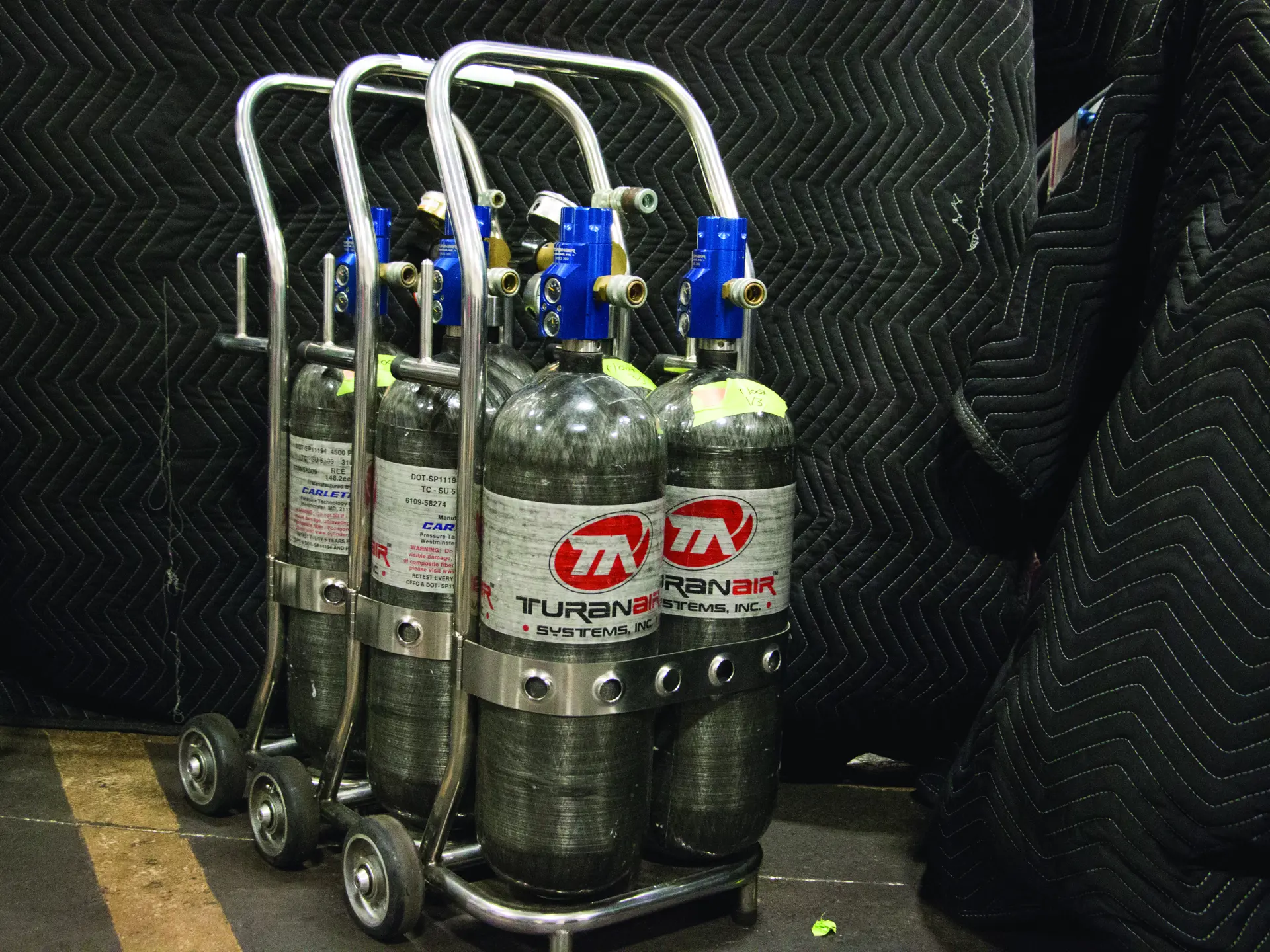Turanair Portable Air Tanks & Trolley | Auburn Spring 2017 | RM Sotheby's