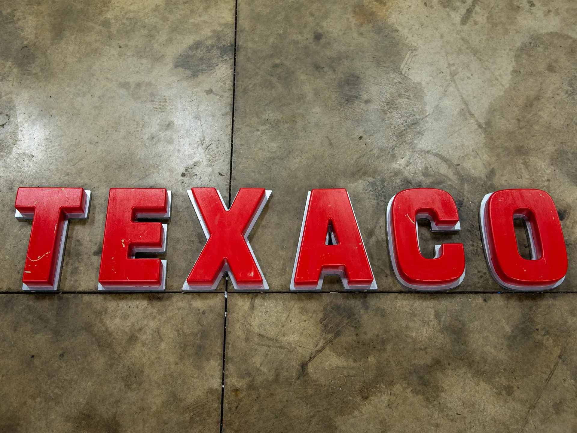 Texaco Plastic Letters Sign | Auburn Fall 2021 | RM Sotheby's
