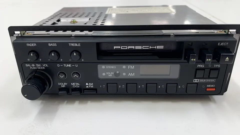 Five Porsche Radios | The White Collection | Online | RM Sotheby's