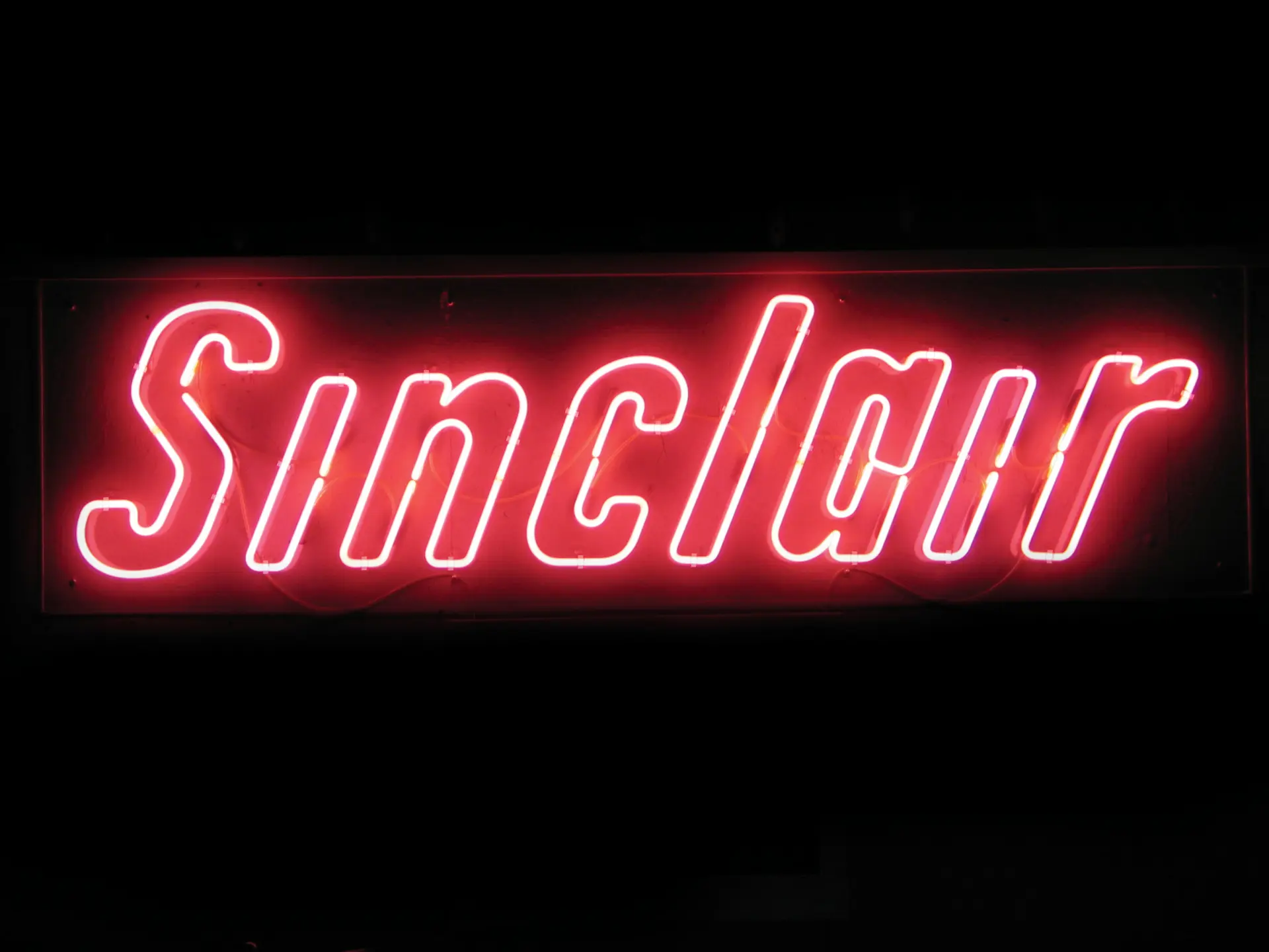 Neon Sinclair Sign | The McMullen Collection | RM Sotheby's