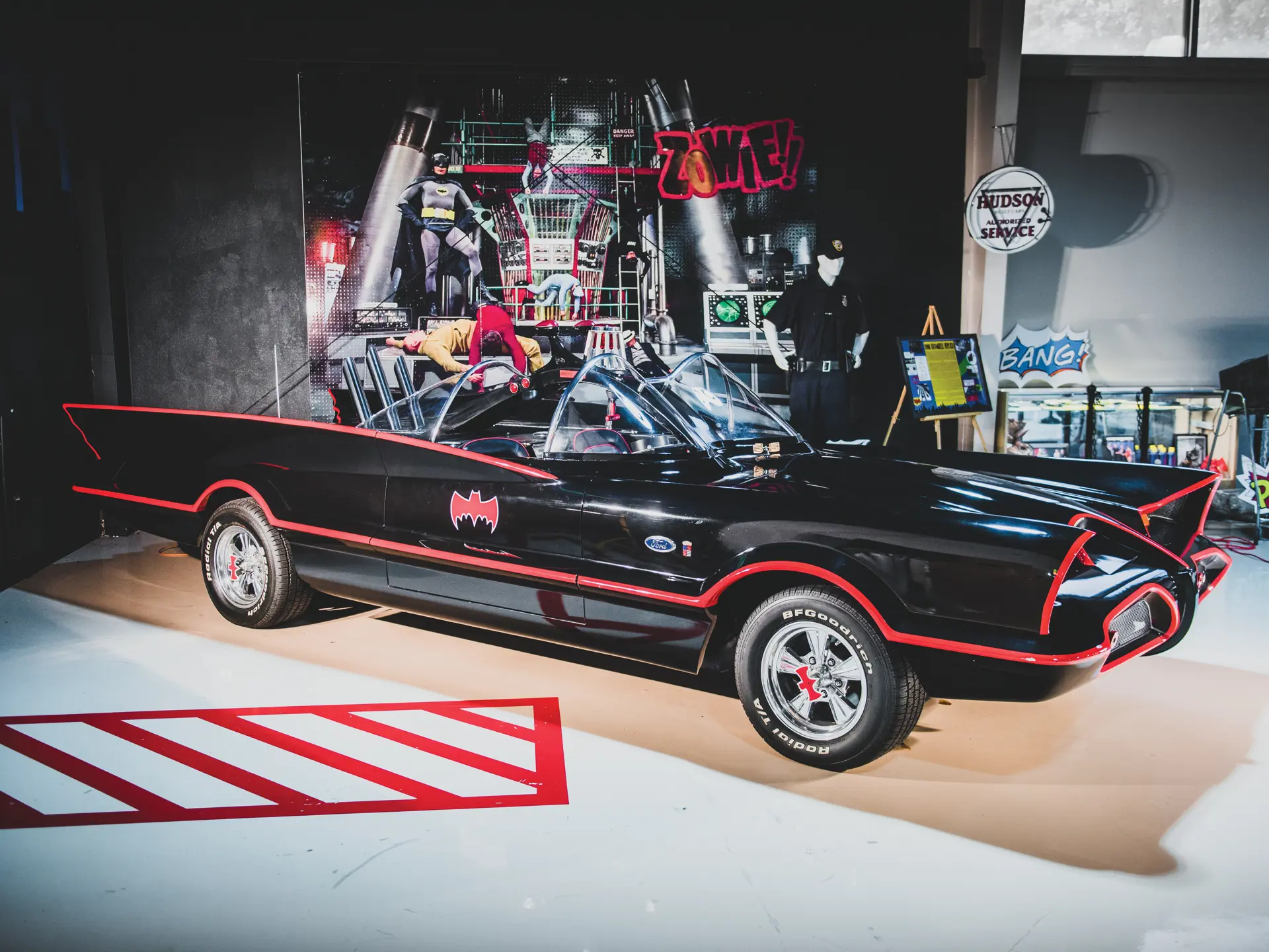 1966 Batmobile Recreation by Batrodz | Fort Lauderdale 2019 | RM Sotheby's