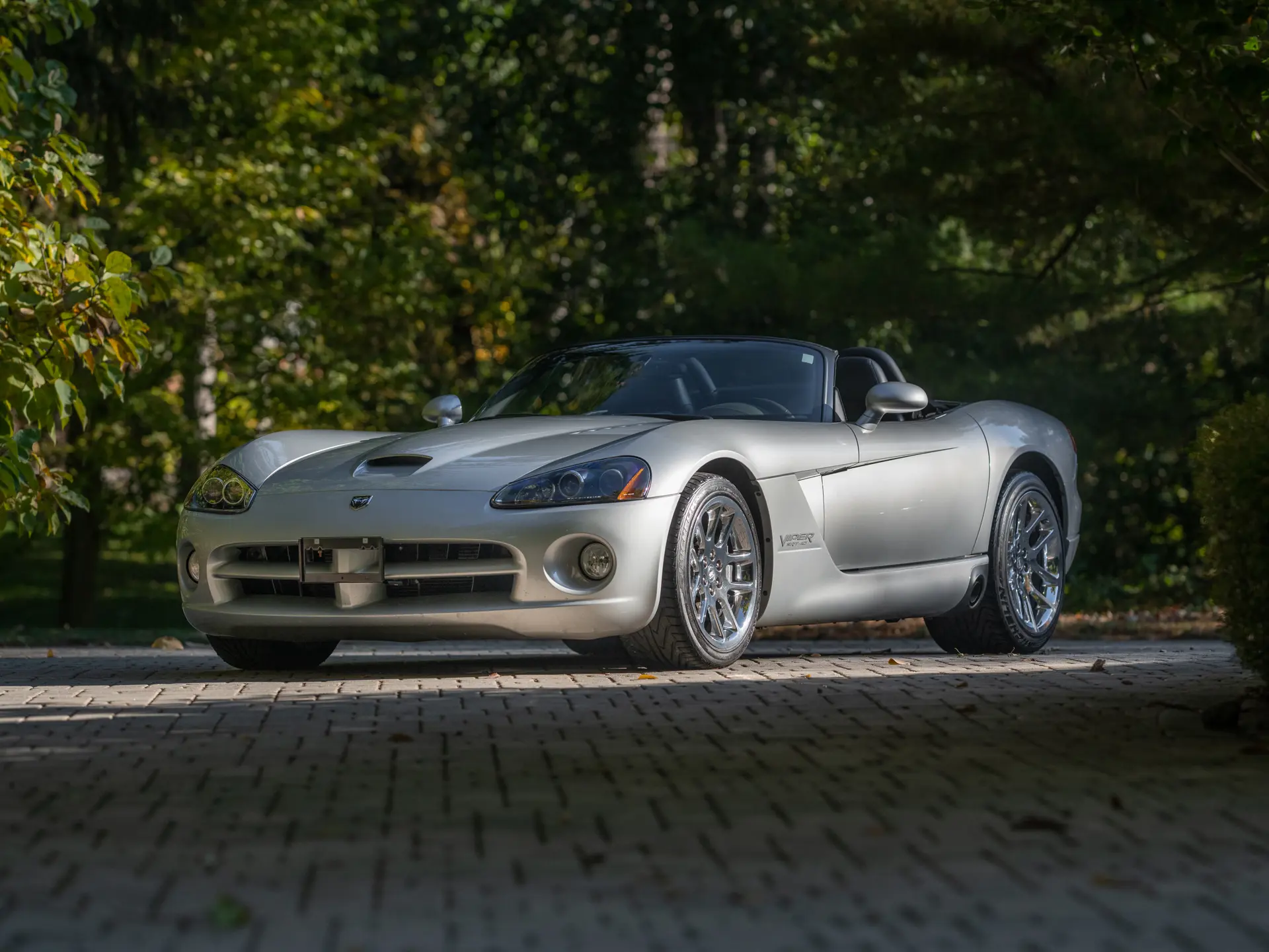 2003 Dodge Viper SRT-10 | Open Roads, December 2021 | RM Sotheby's