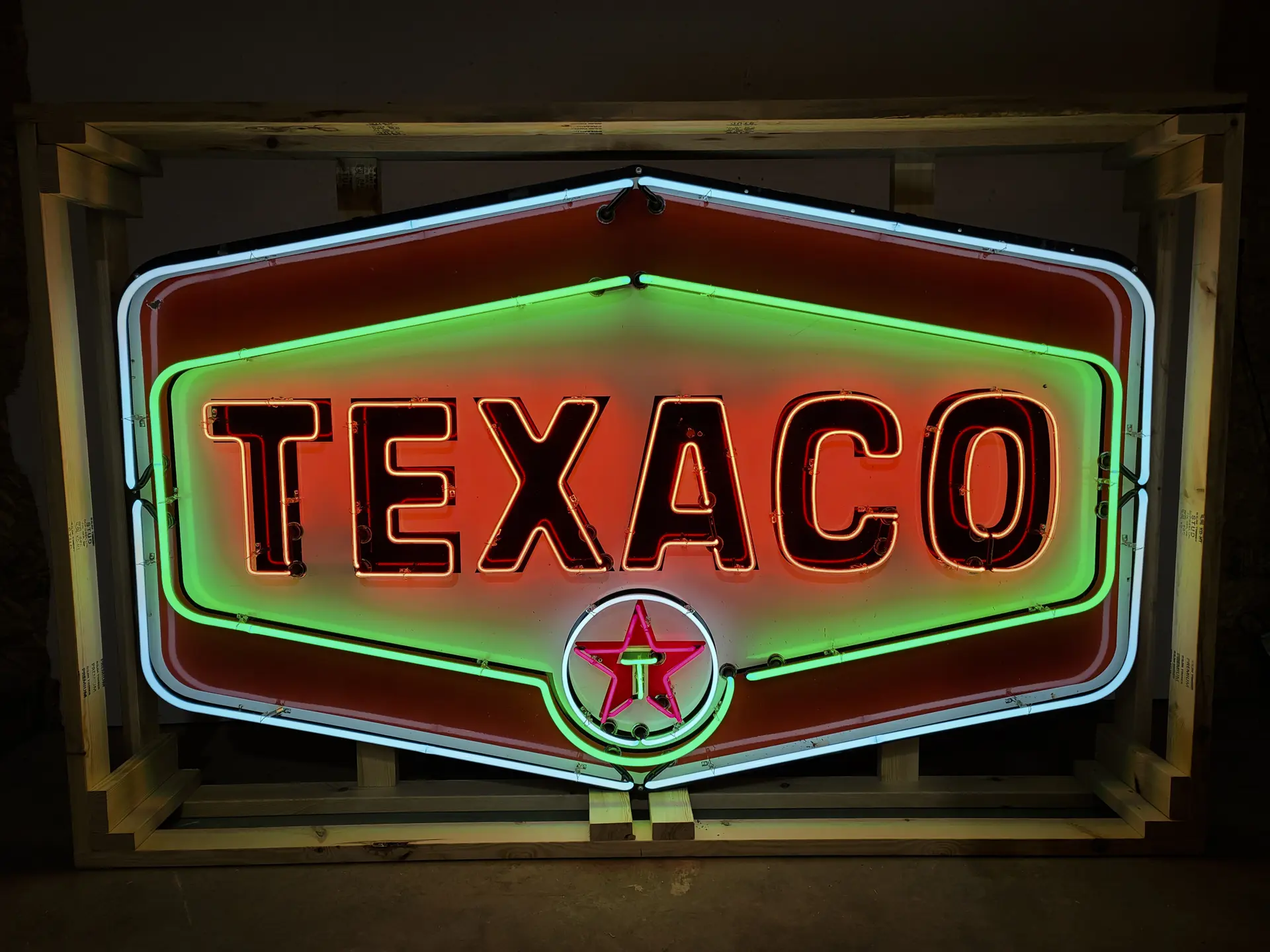 Texaco Neon Porcelain Sign | Handle with Fun | RM Sotheby's