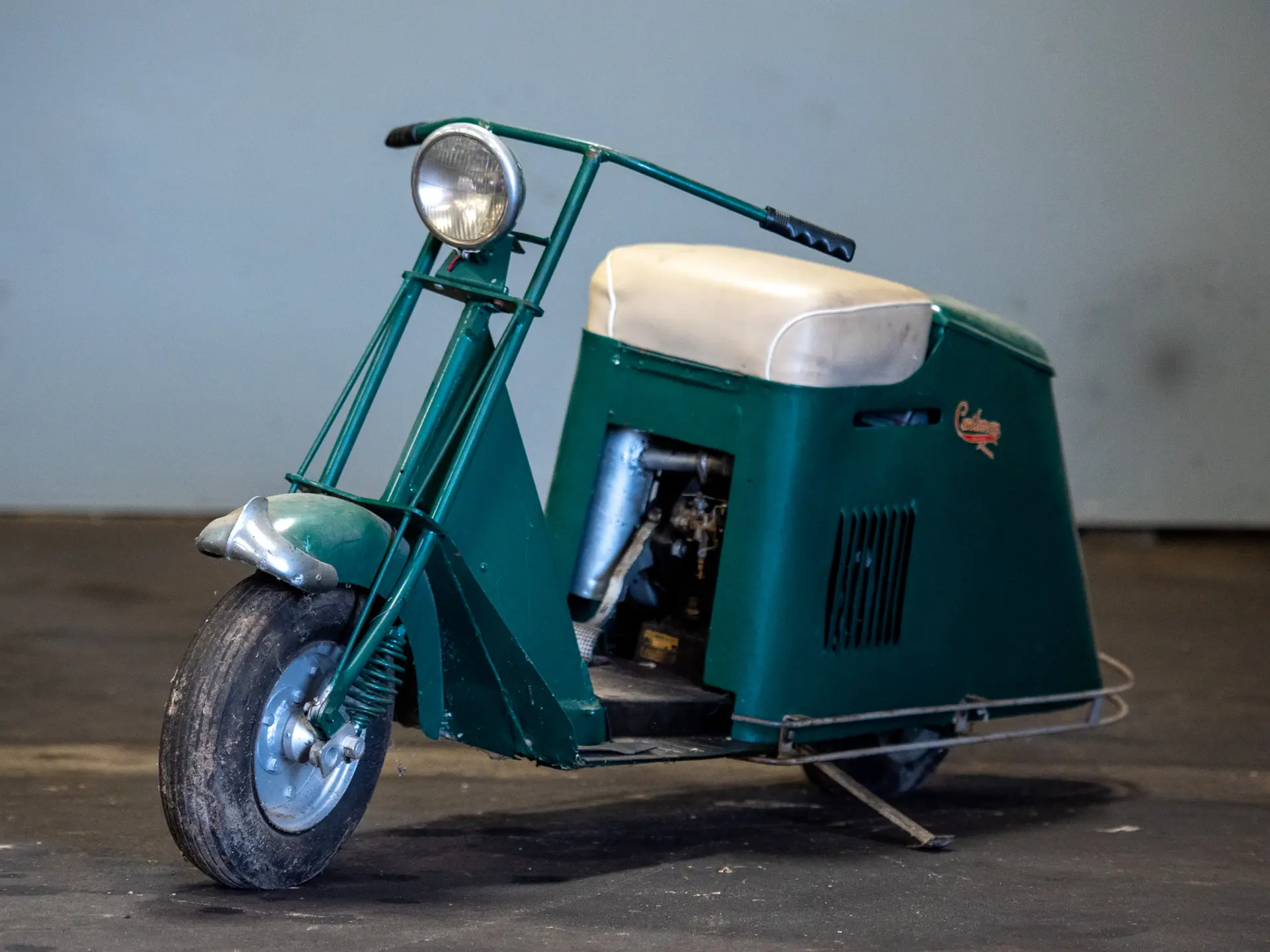 Cushman 50 Series | Auburn Fall 2021 | RM Sotheby's
